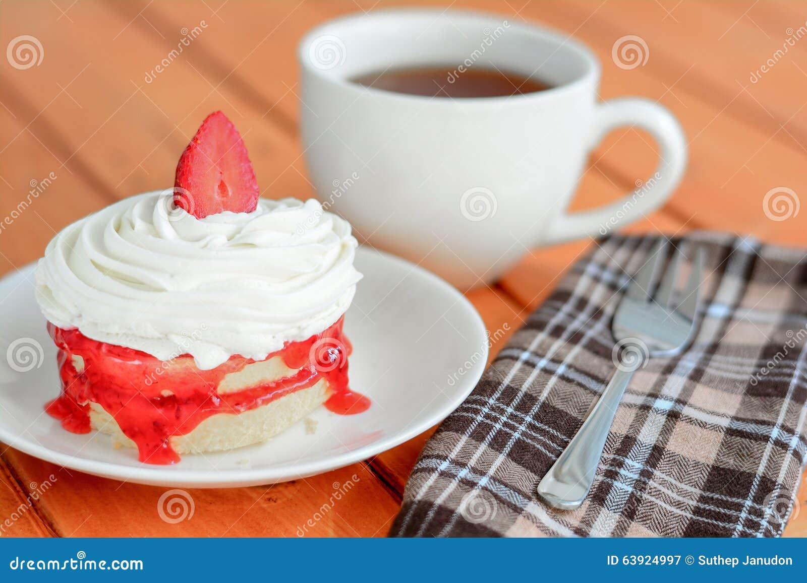 Tea Break with Strawberry Cake Stock Image - Image of sweet, dish: 63924997