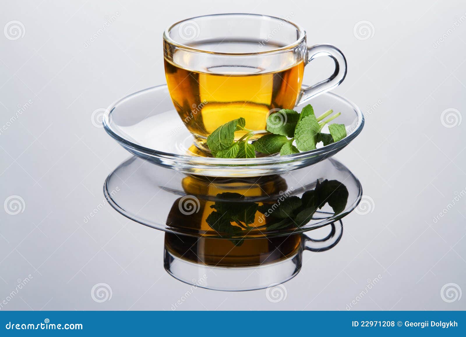 Tea Cup with Fresh Mint Leaves Stock Photo - Image of peppermint, green ...