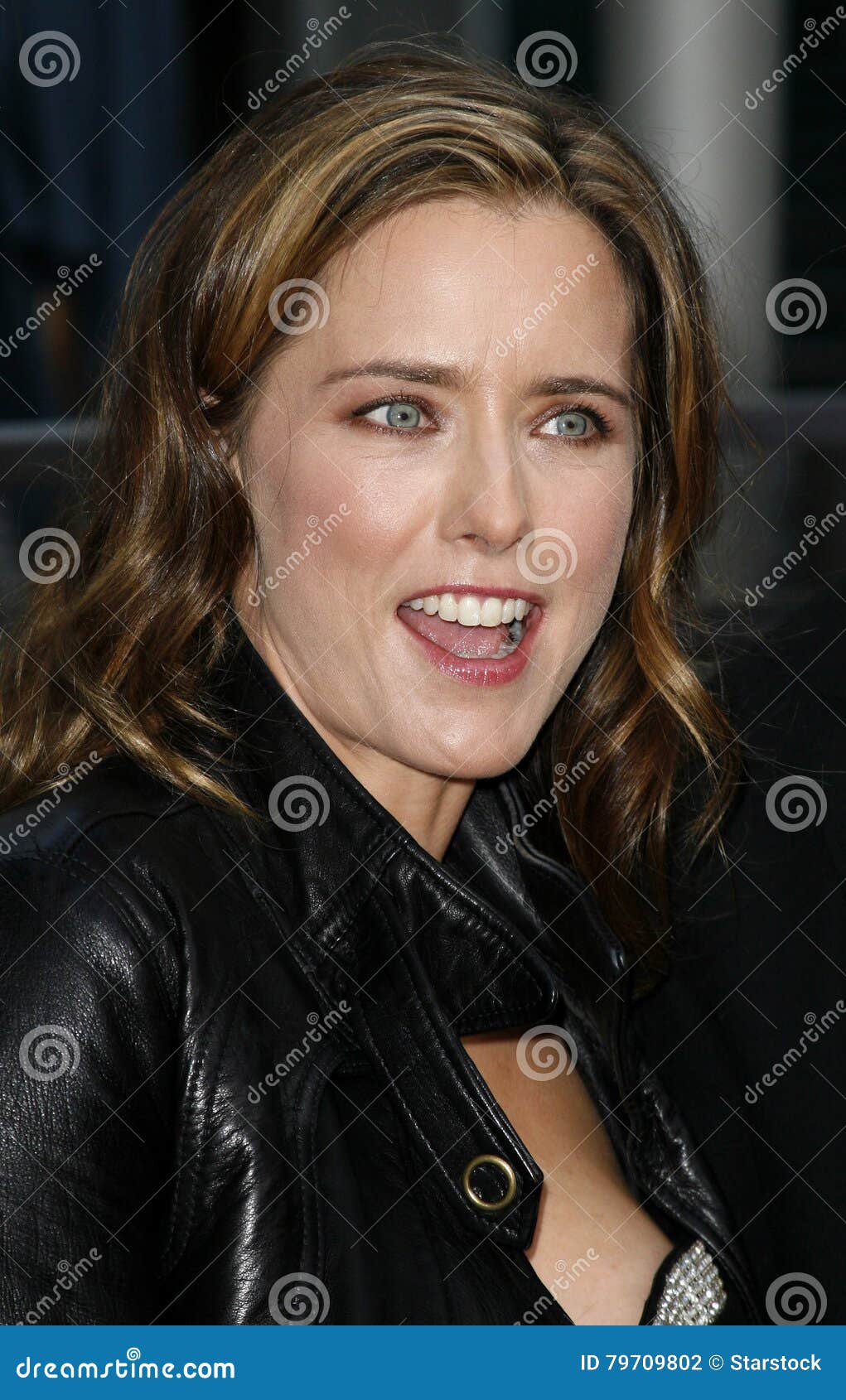 Tea Leoni photographie éditorial. Image du célébrités - 79709802