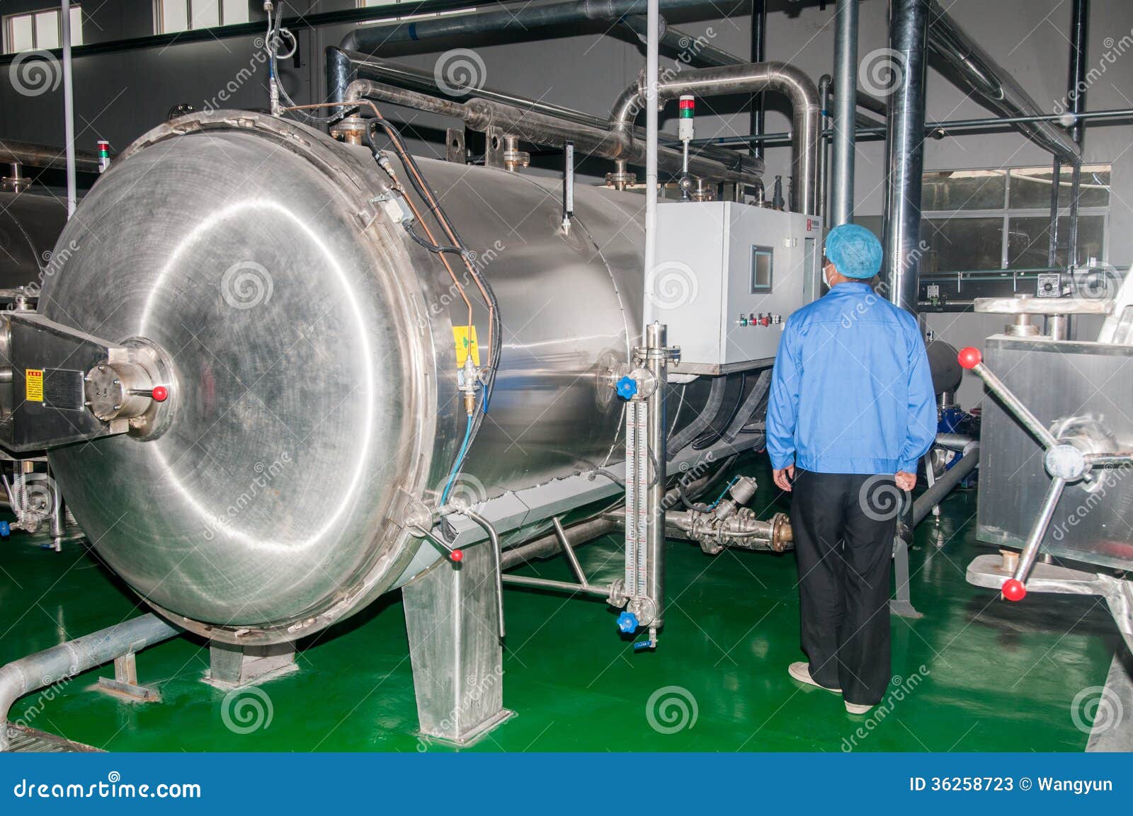 Tea Manufacturing Workers editorial stock photo. Image of tree - 36258723