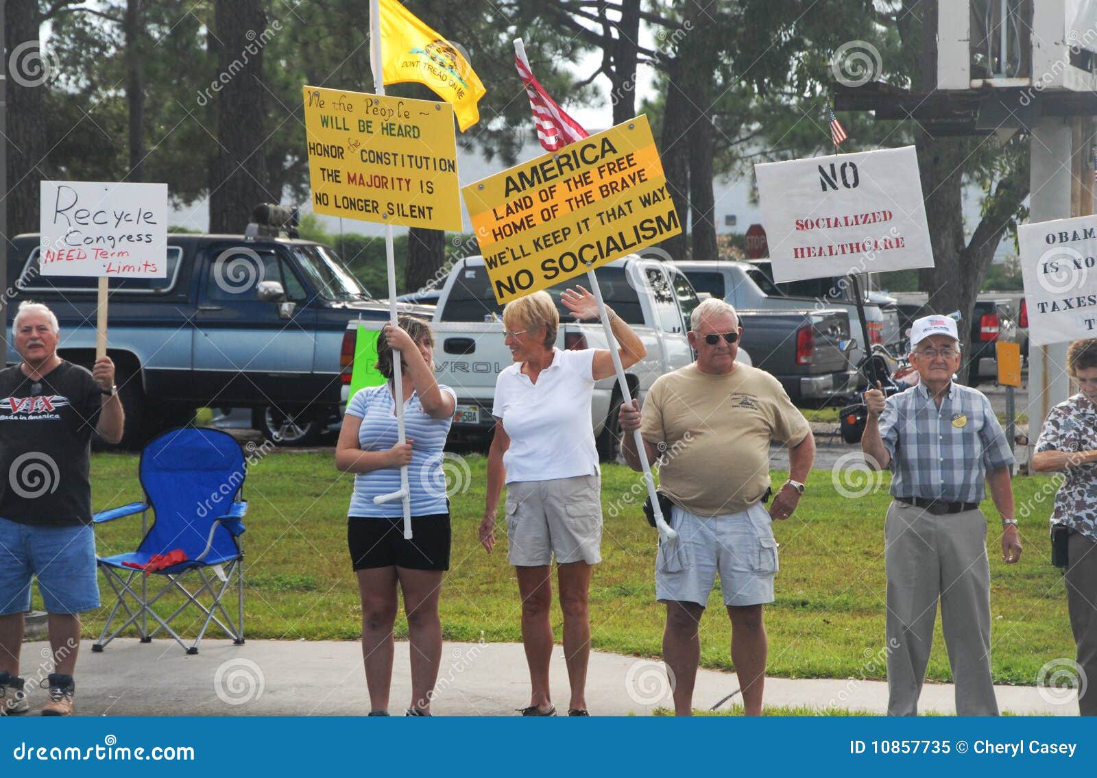 Tea Party Protesters editorial image. Image of citizens - 10857735