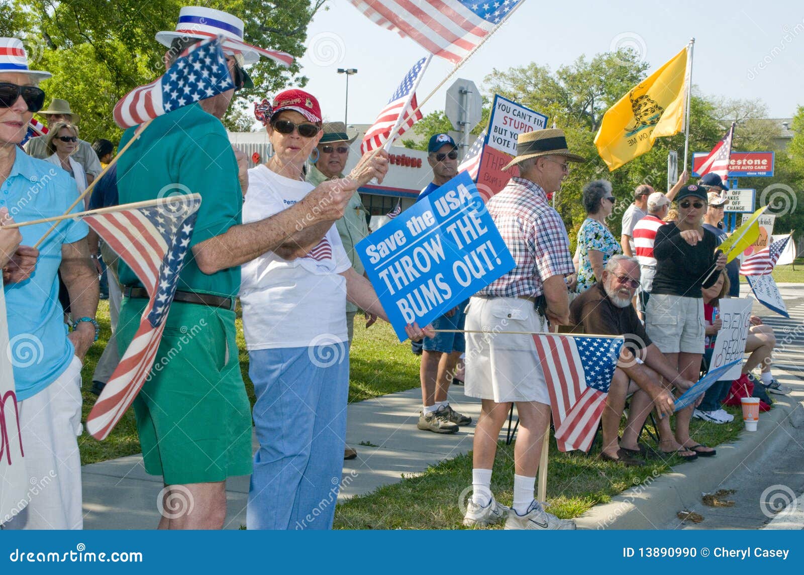Tea Party Protesters editorial image. Image of crowd - 13890990
