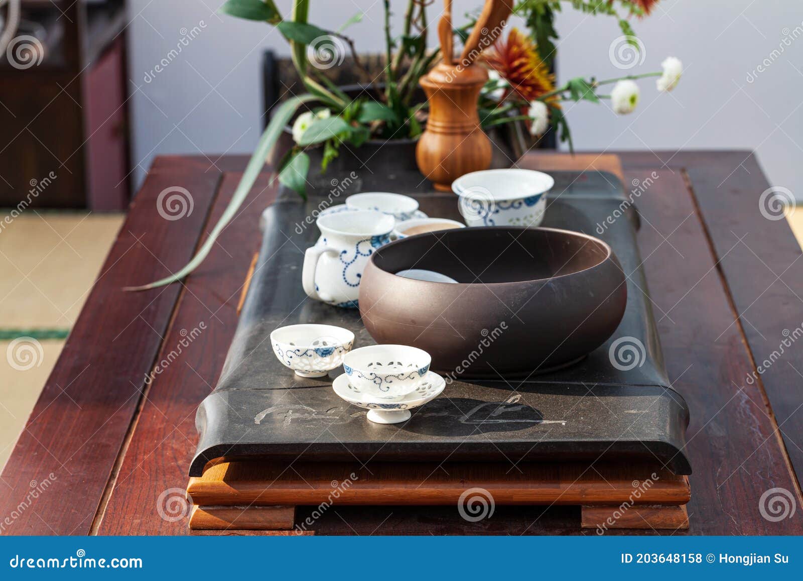 Tea Set on Chinese Style Table. Traditional Chinese Tea Preparation ...