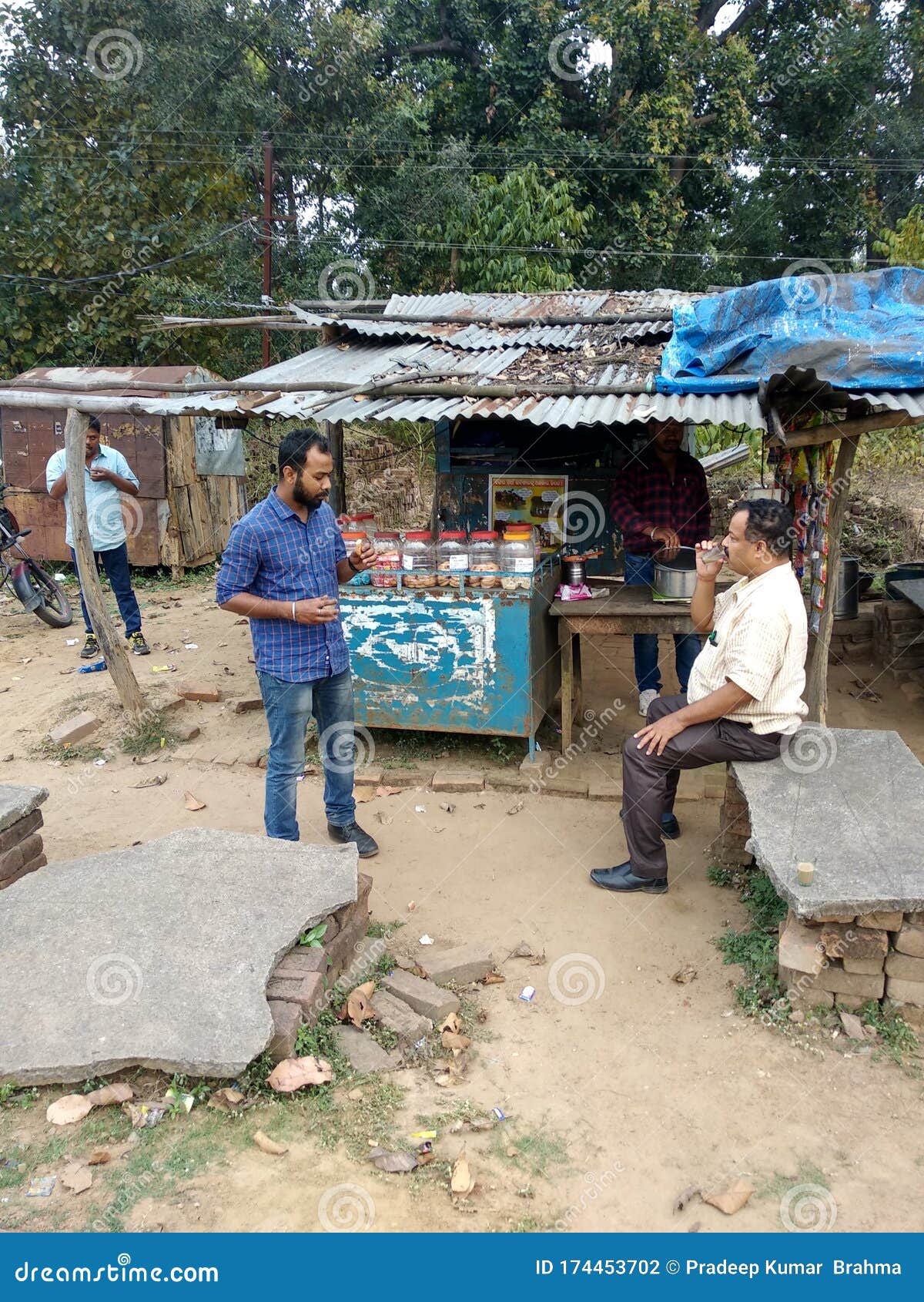 Tea stall Rural India editorial photography. Image of cheapest - 174453702