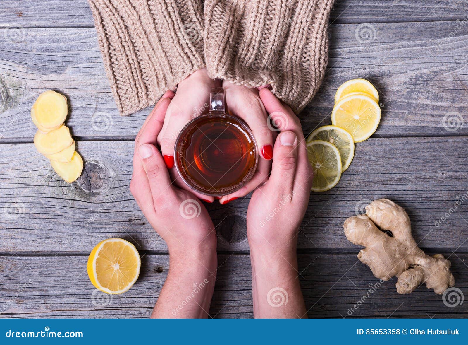 Tea in woman hand stock photo. Image of beverage, holding - 85653358