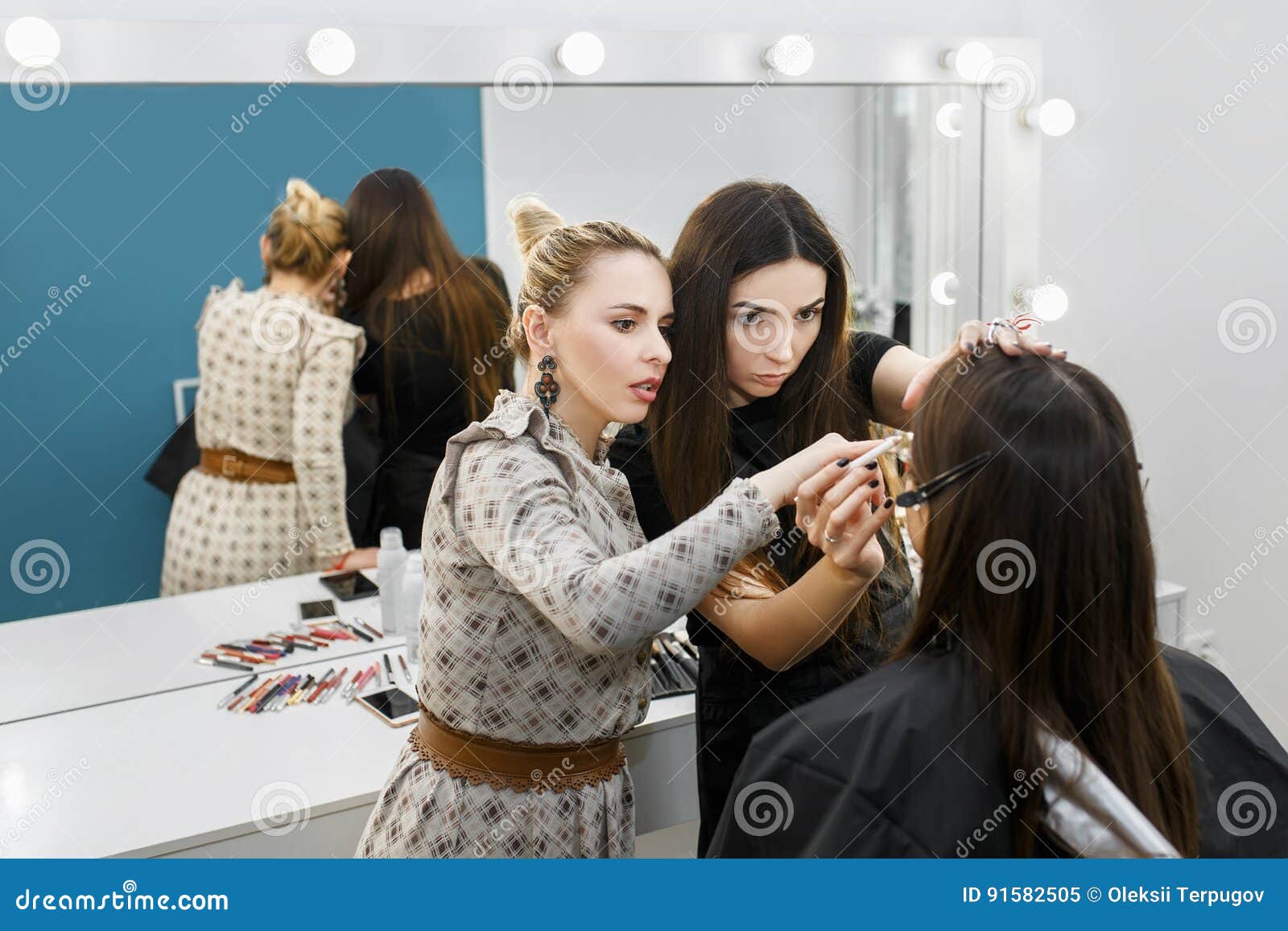 Teacher Explaining How To Apply Makeup Stock Image - Image of ...