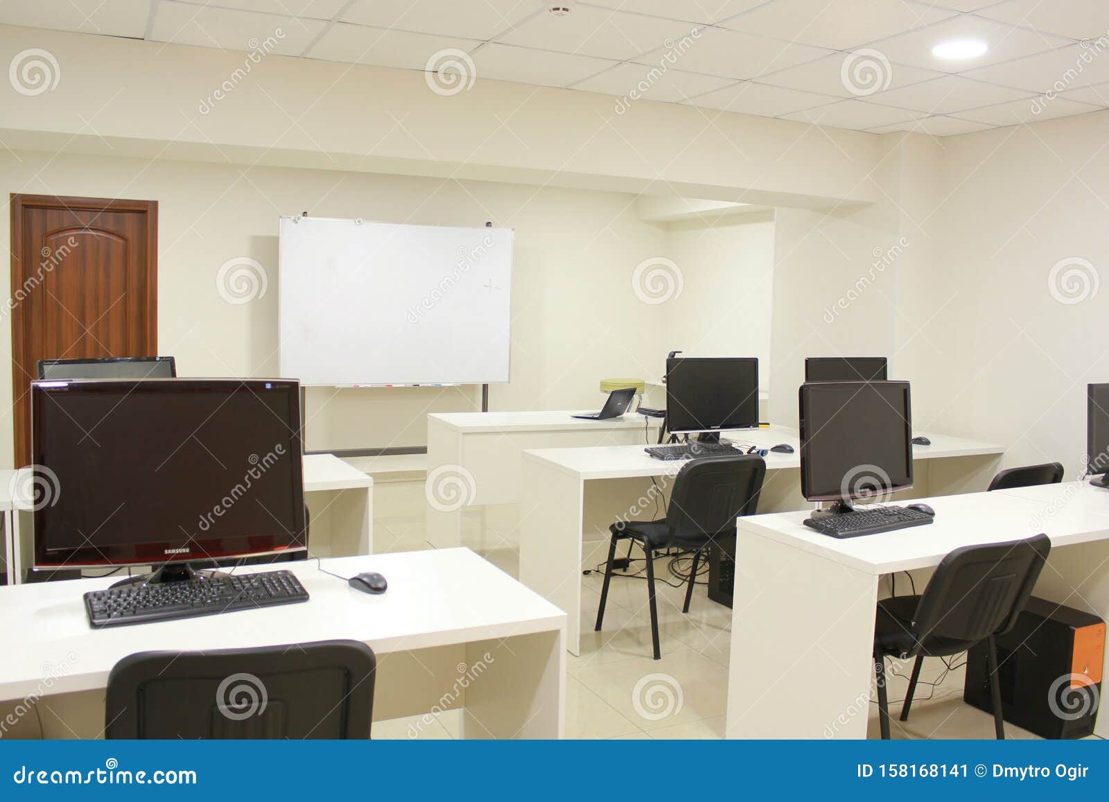 Teaching Classroom with Computers Editorial Photo - Image of training ...