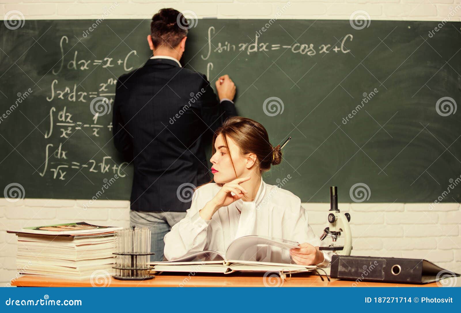 Teaching in University. University Education. Knowledge Transfer ...