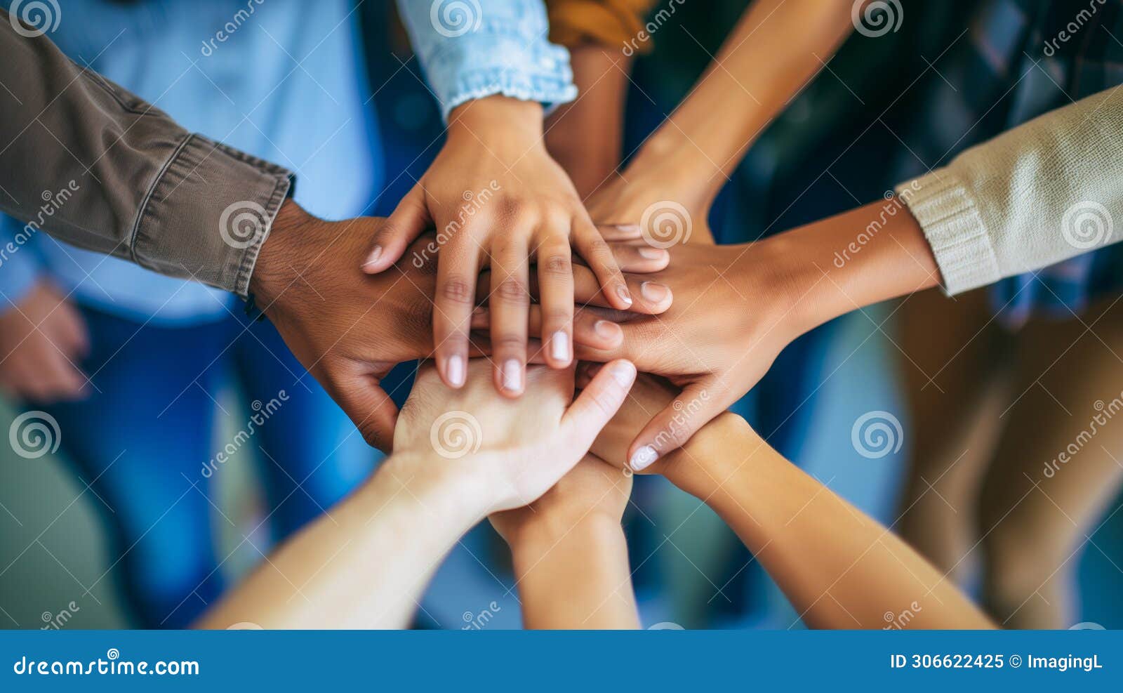 Team Building Activities Multicultural People. Successful Experience in ...