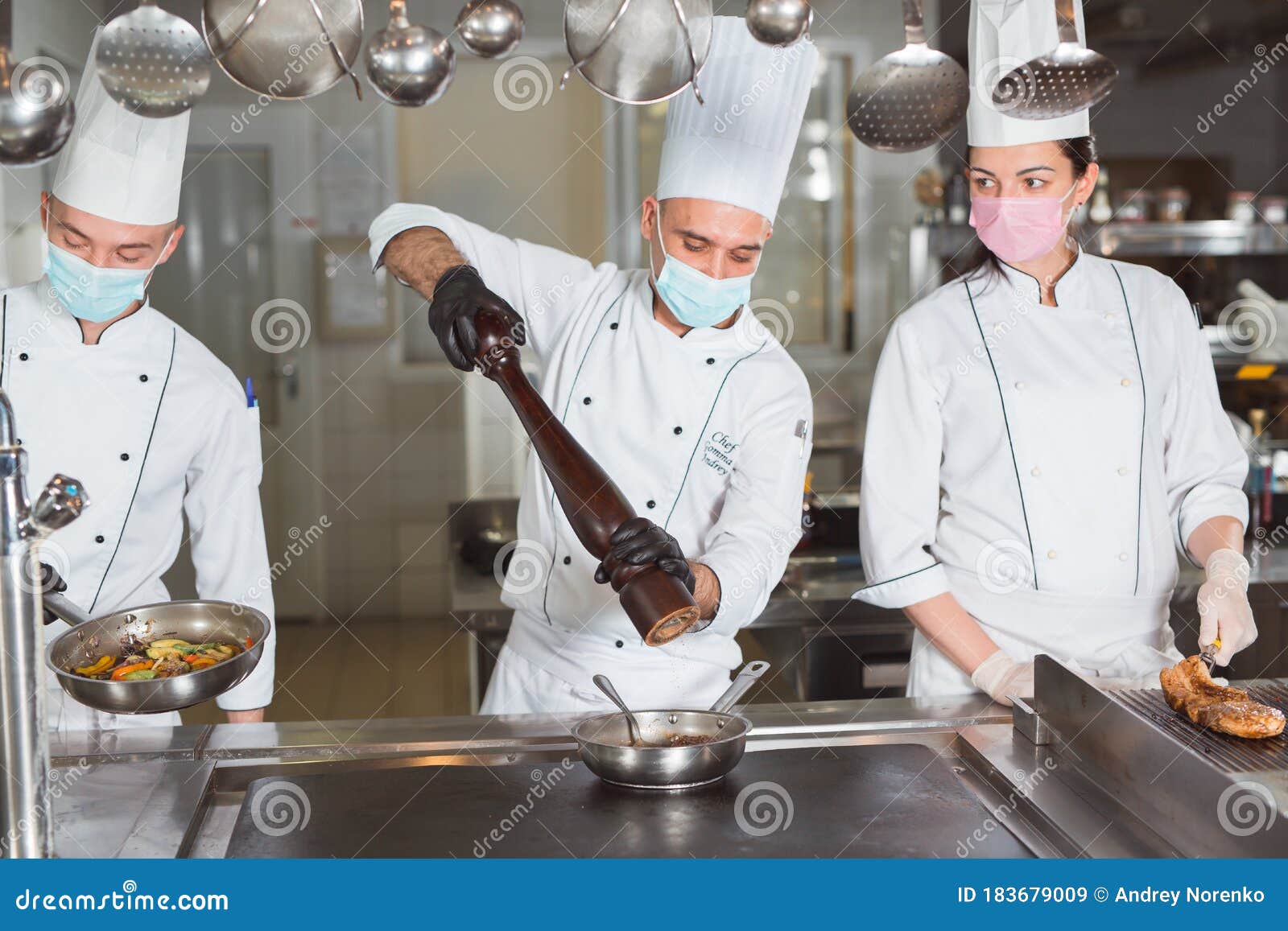 Team of Cooks Cooks in a Restaurant Stock Image - Image of chef ...