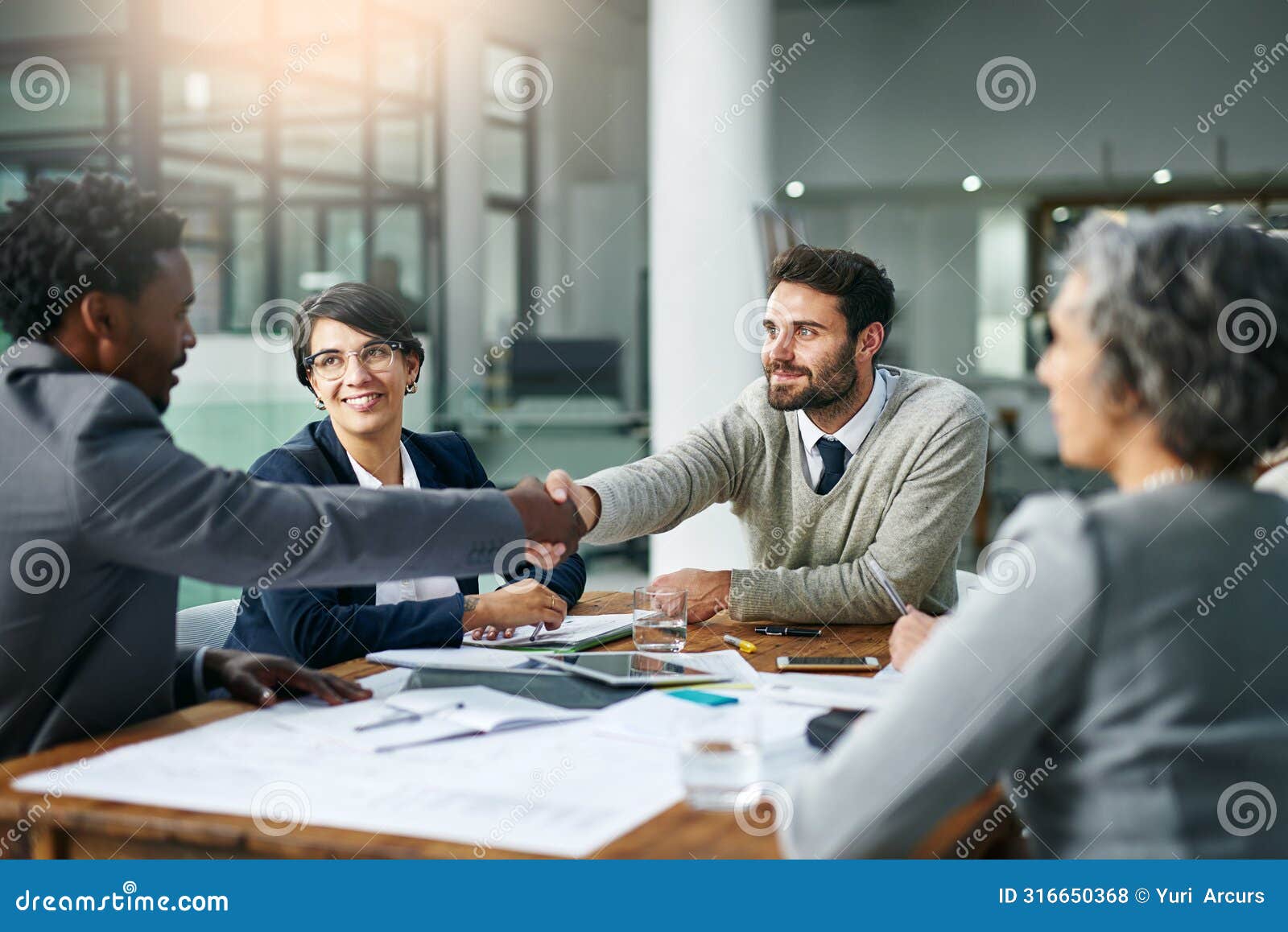 Team, Diversity and Partnership in Handshake for Business, Development ...