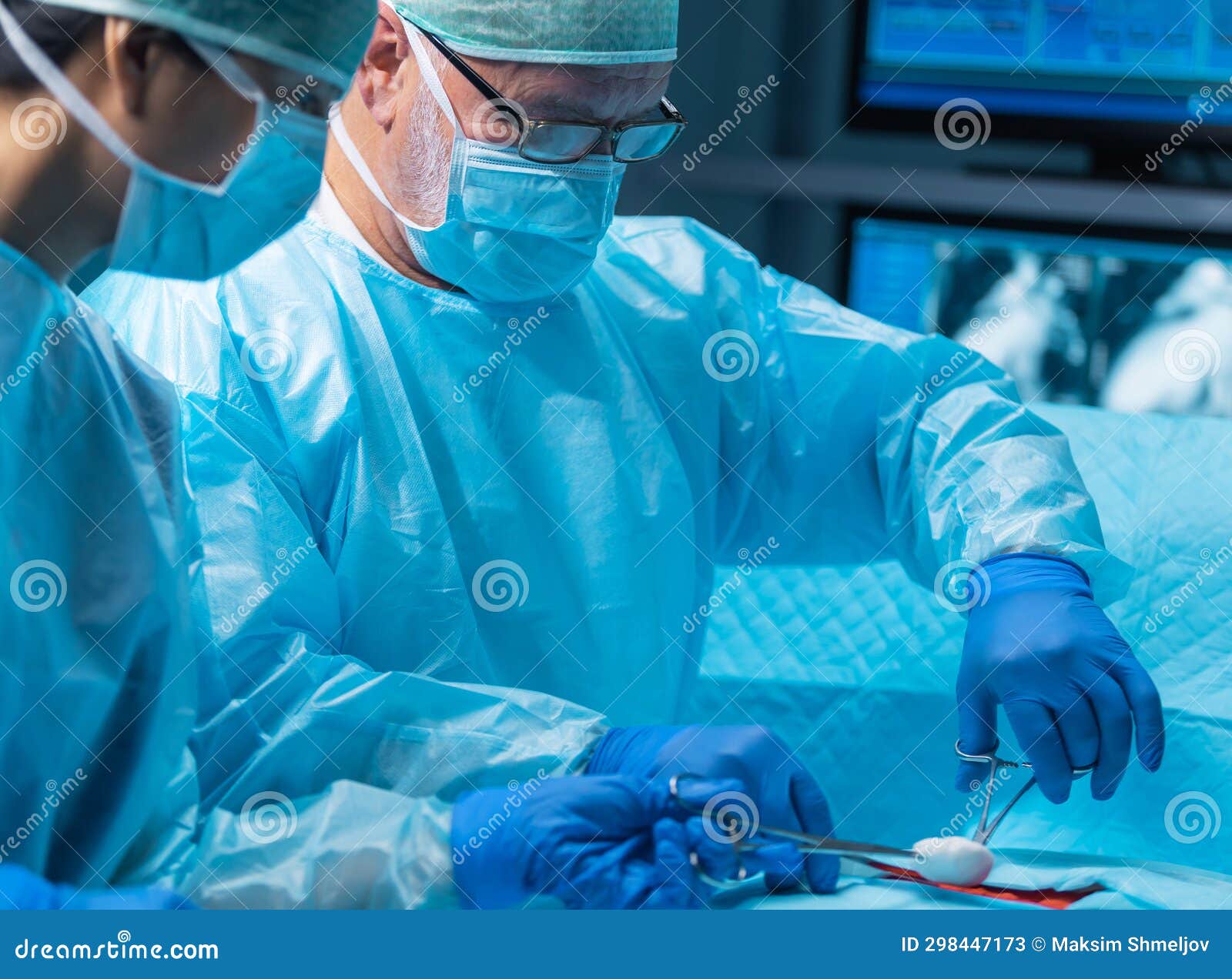 Team of Medical Doctors Performs Surgical Operation in Modern Operating ...
