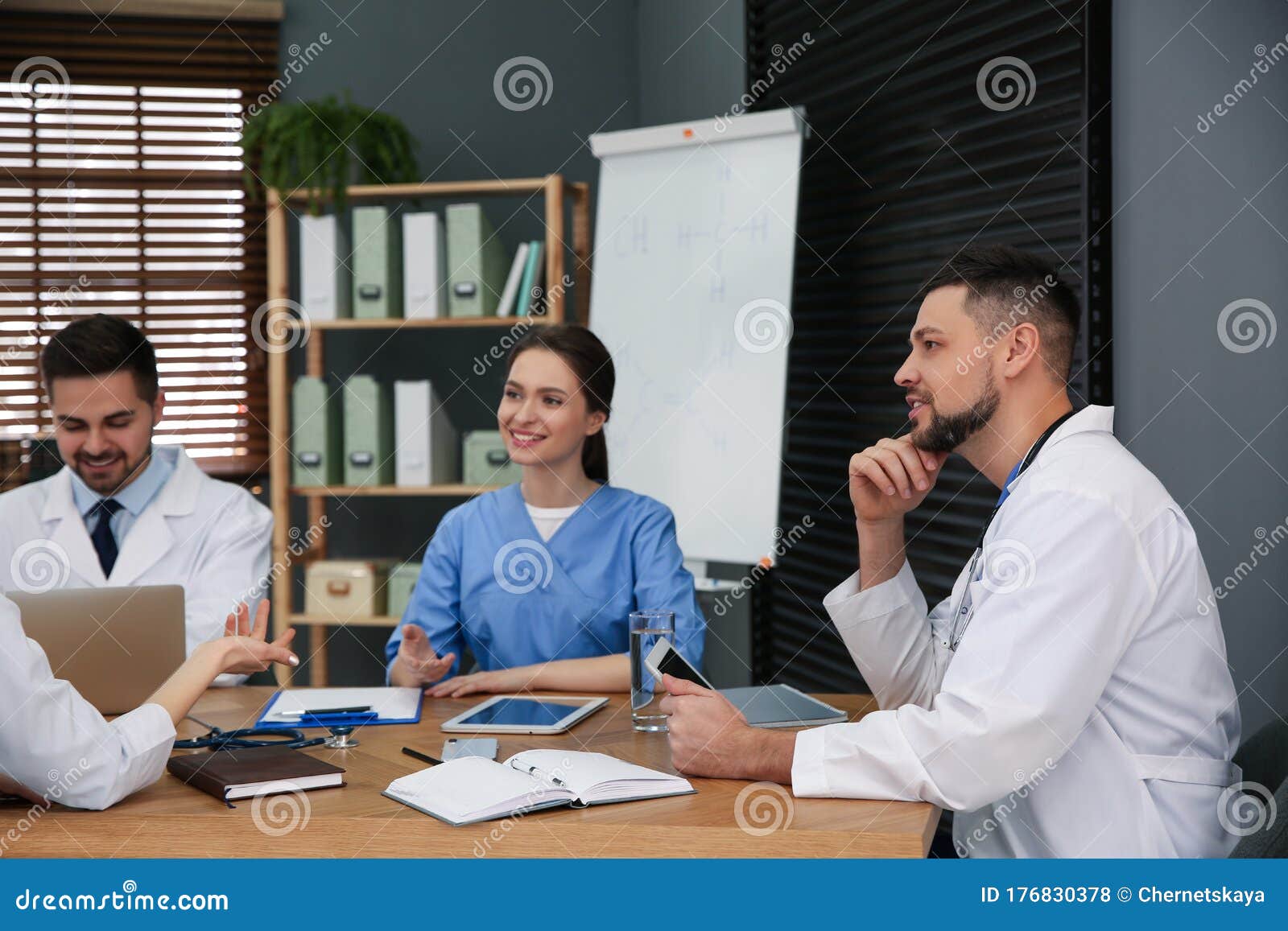 Team of Professional Doctors Having Meeting Stock Photo - Image of ...