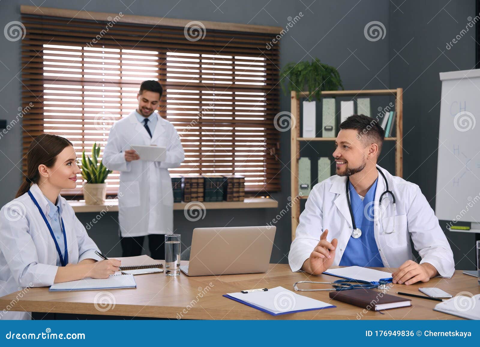 Team of Professional Doctors Having Meeting Stock Photo - Image of ...