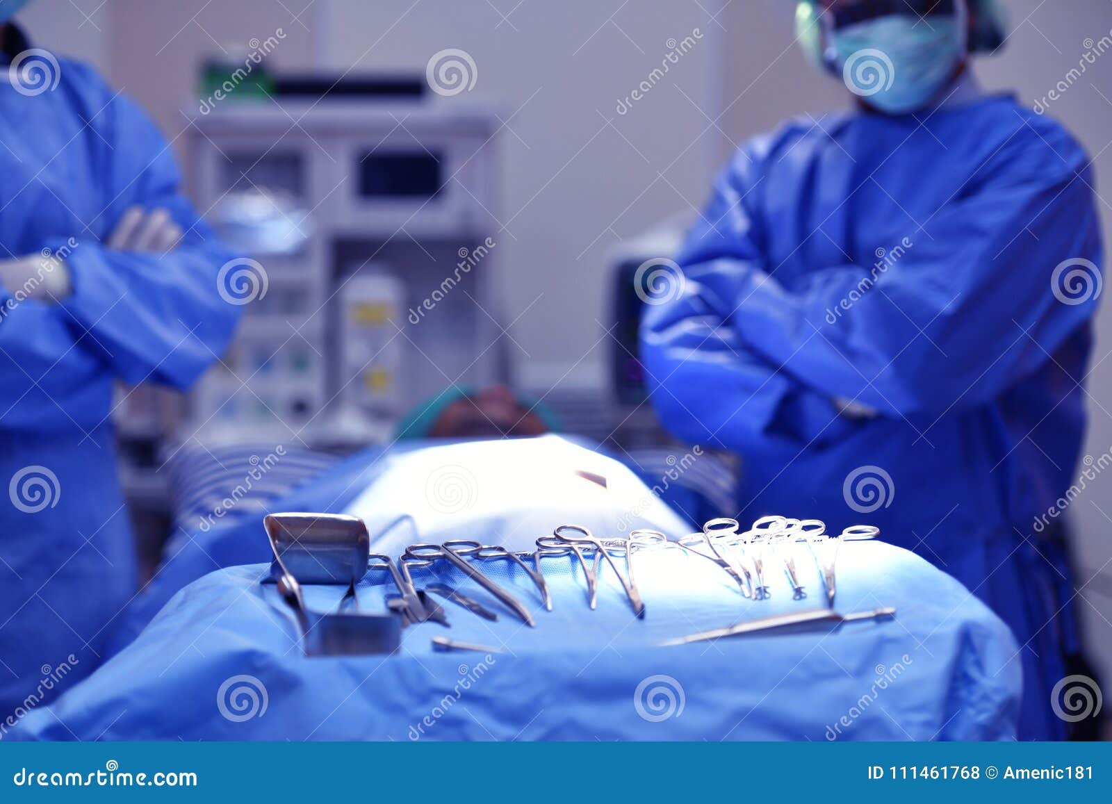 Team Surgeon At Work In Operating Room. Surgical Light In The Operating ...
