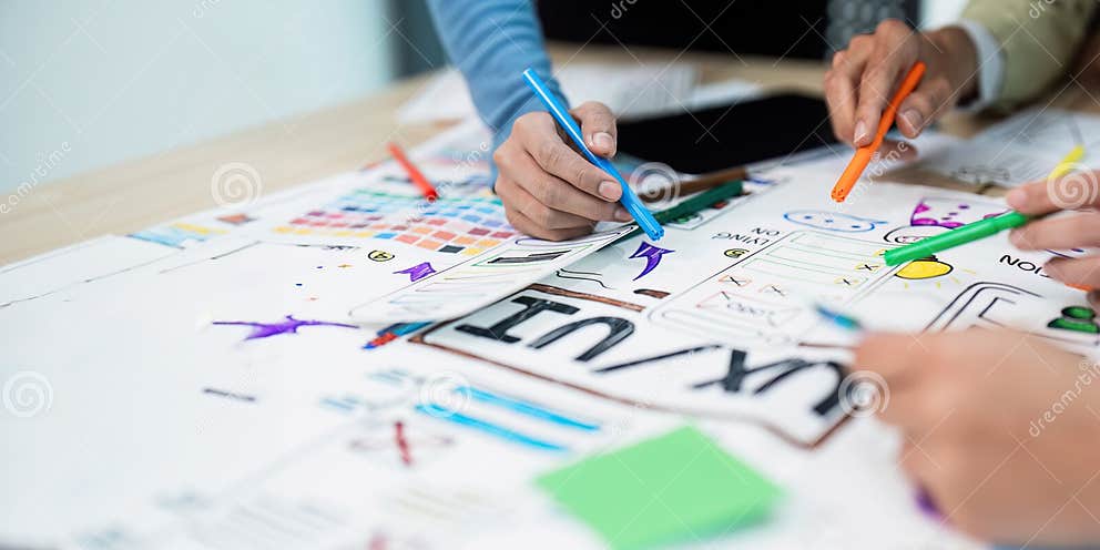 Team of UI UX Web Designer are Working Together To Develop Mobile ...