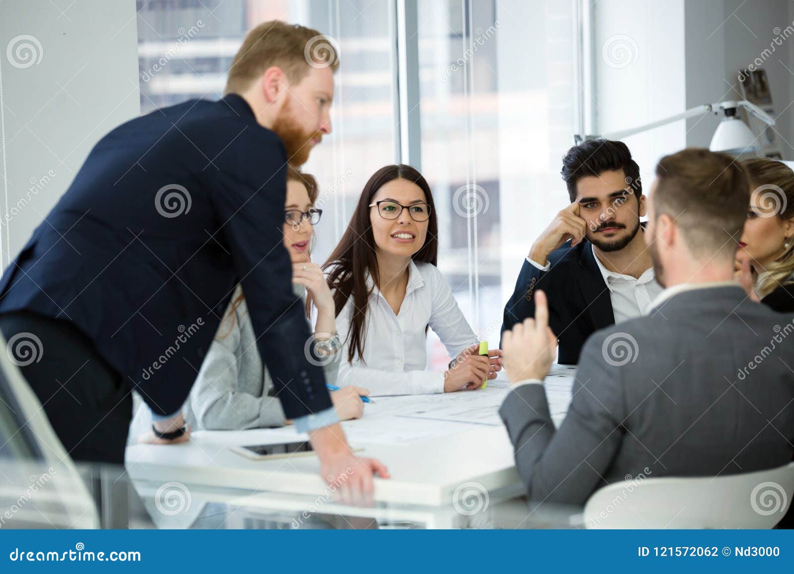 Team Van Architecten Die Aan Project Samenwerken Stock Foto - Image of ...