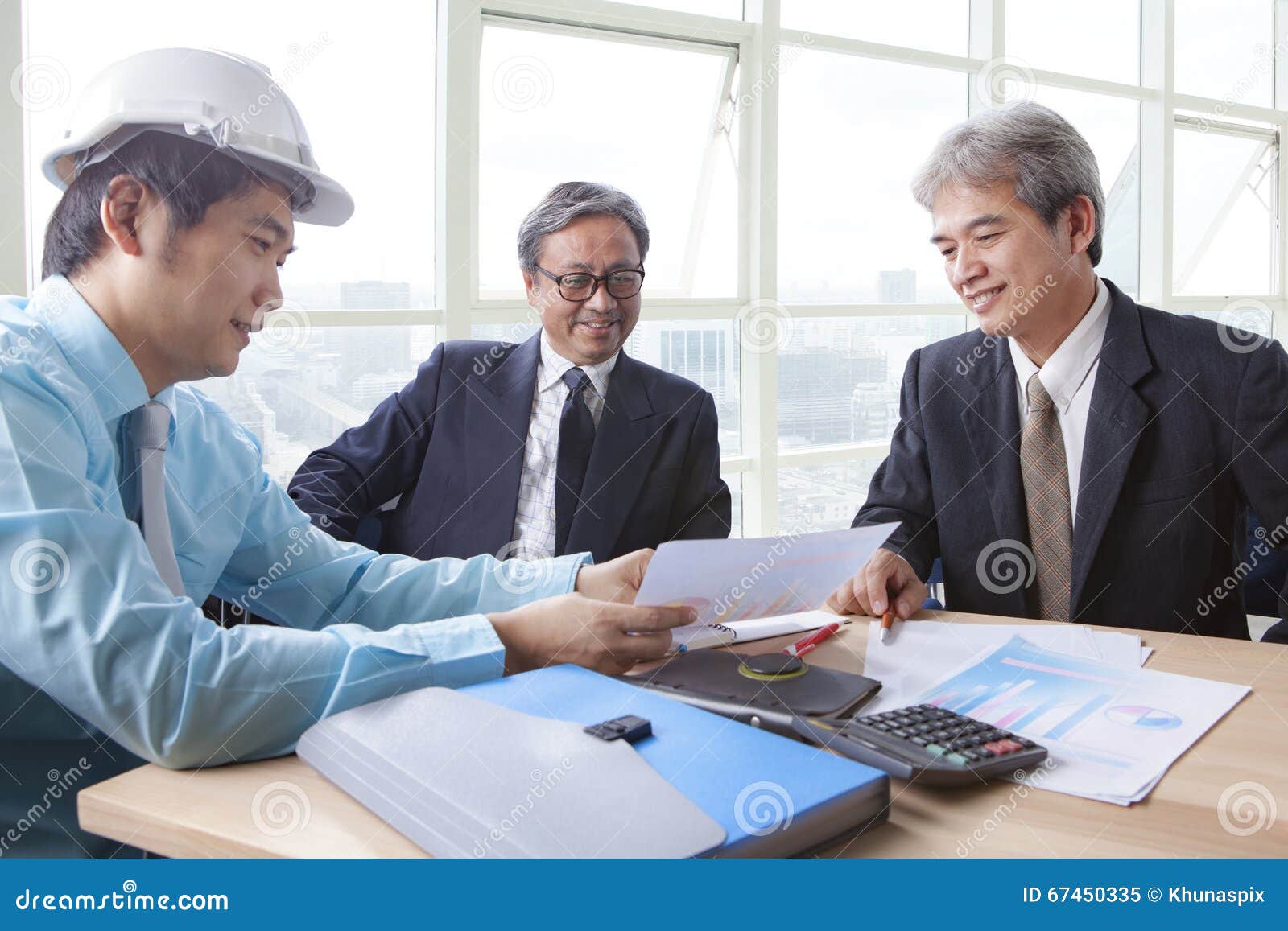 Team of Young and Senior Engineering Man Project Meeting in Work Stock ...