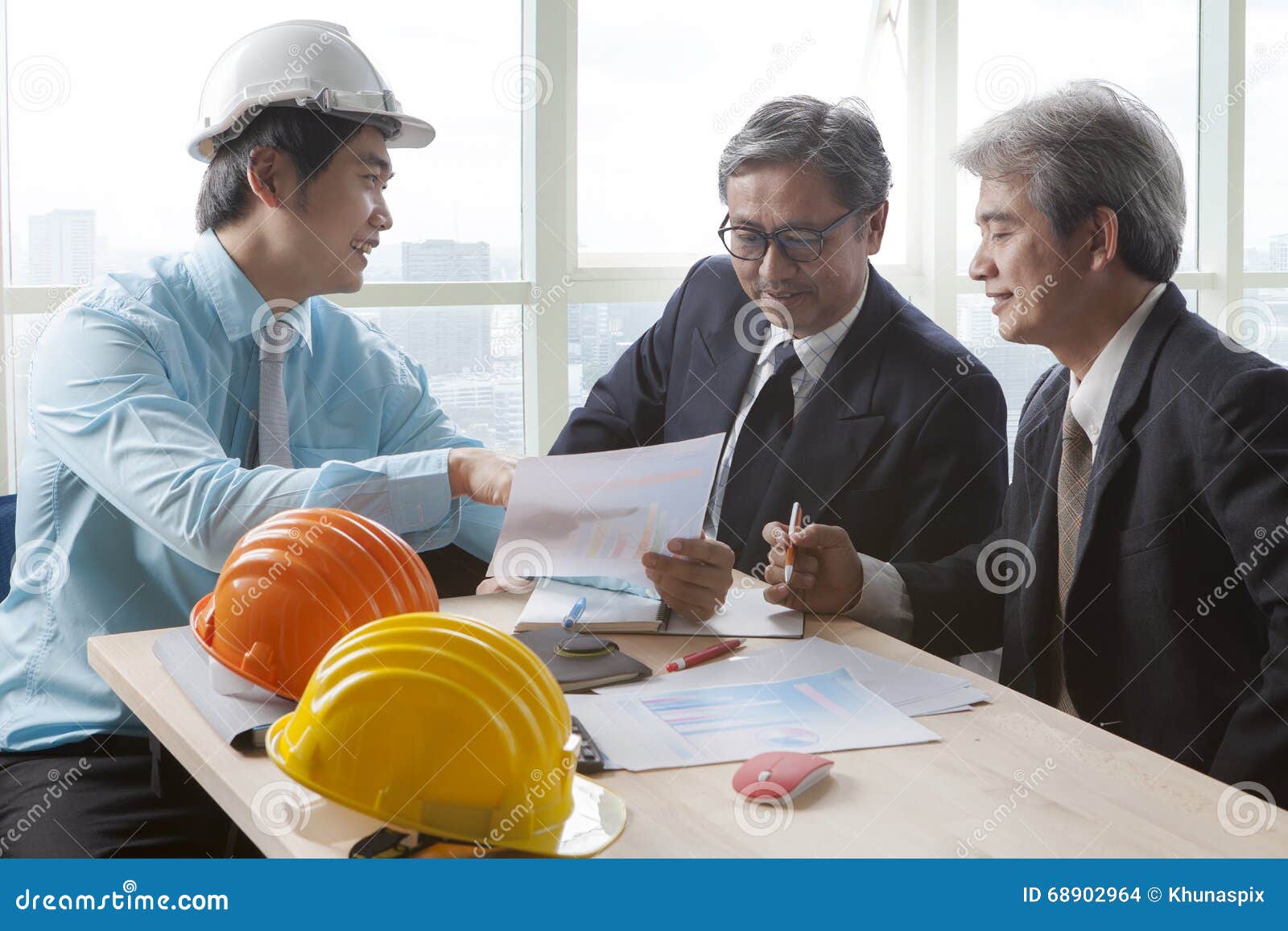 Team of Young and Senior Engineering Man Project Meeting in Work Stock ...