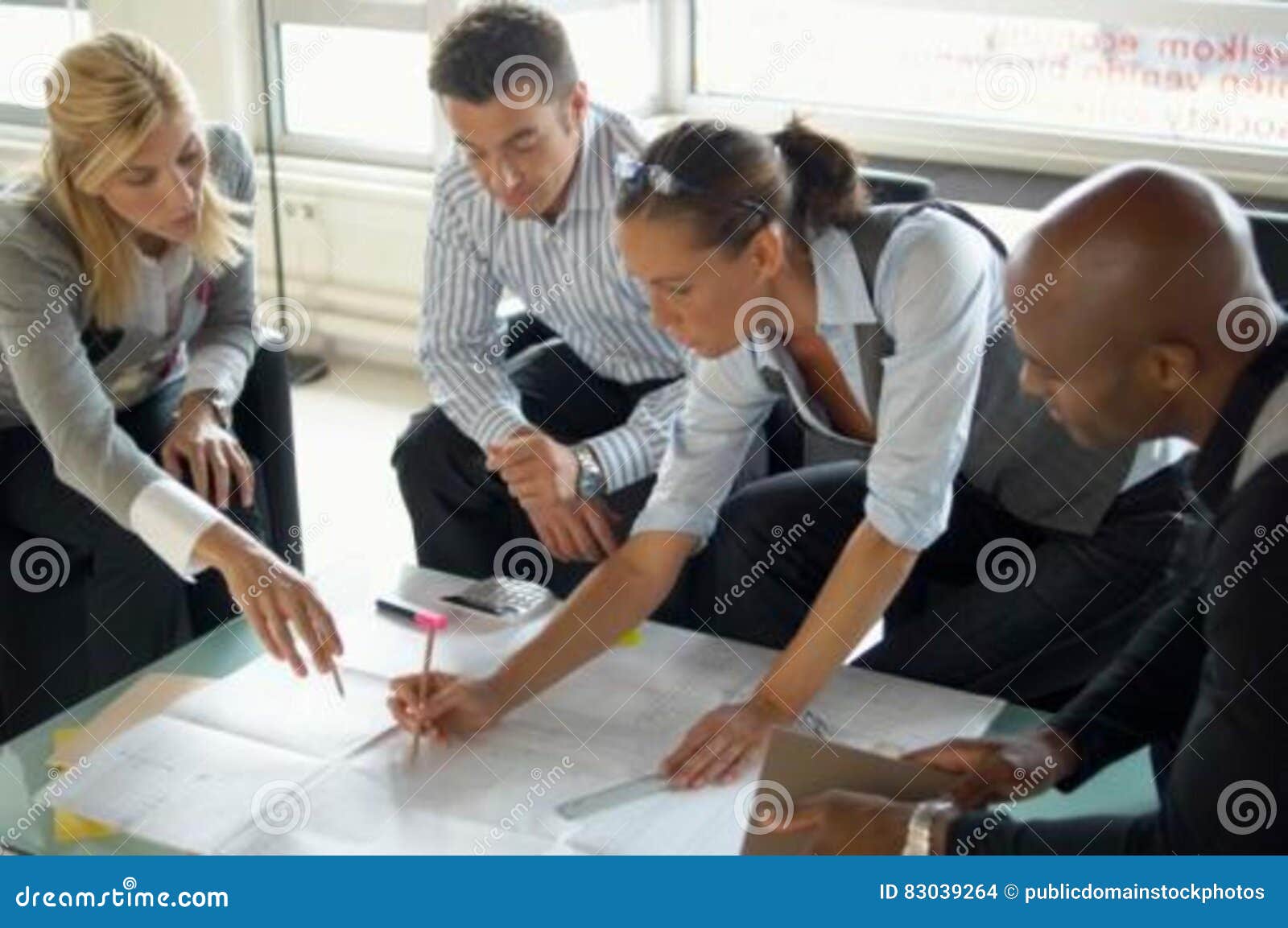 Teamarbeit Bild. Bild: 83039264