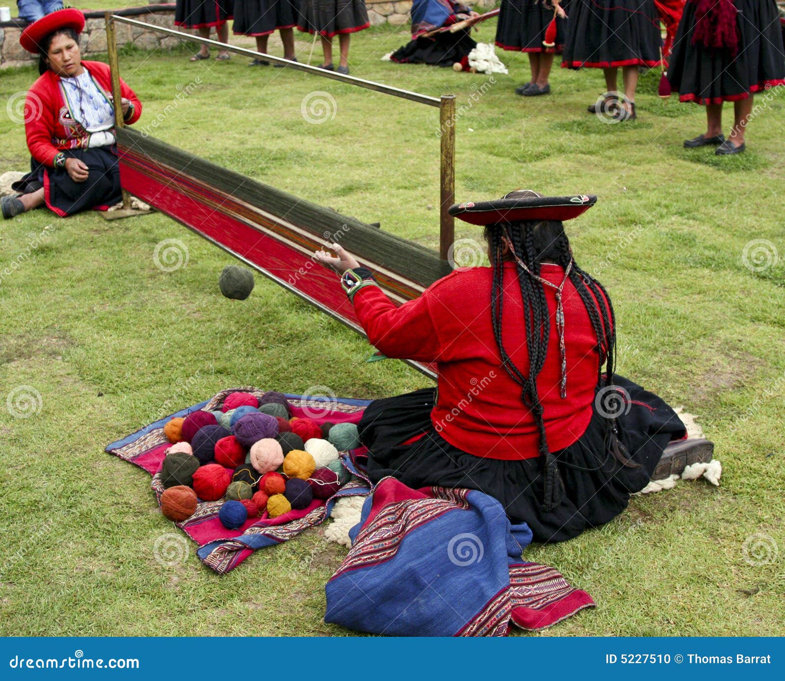 Teamwork between Alpaca Weavers in Peru. Editorial Image - Image of ...