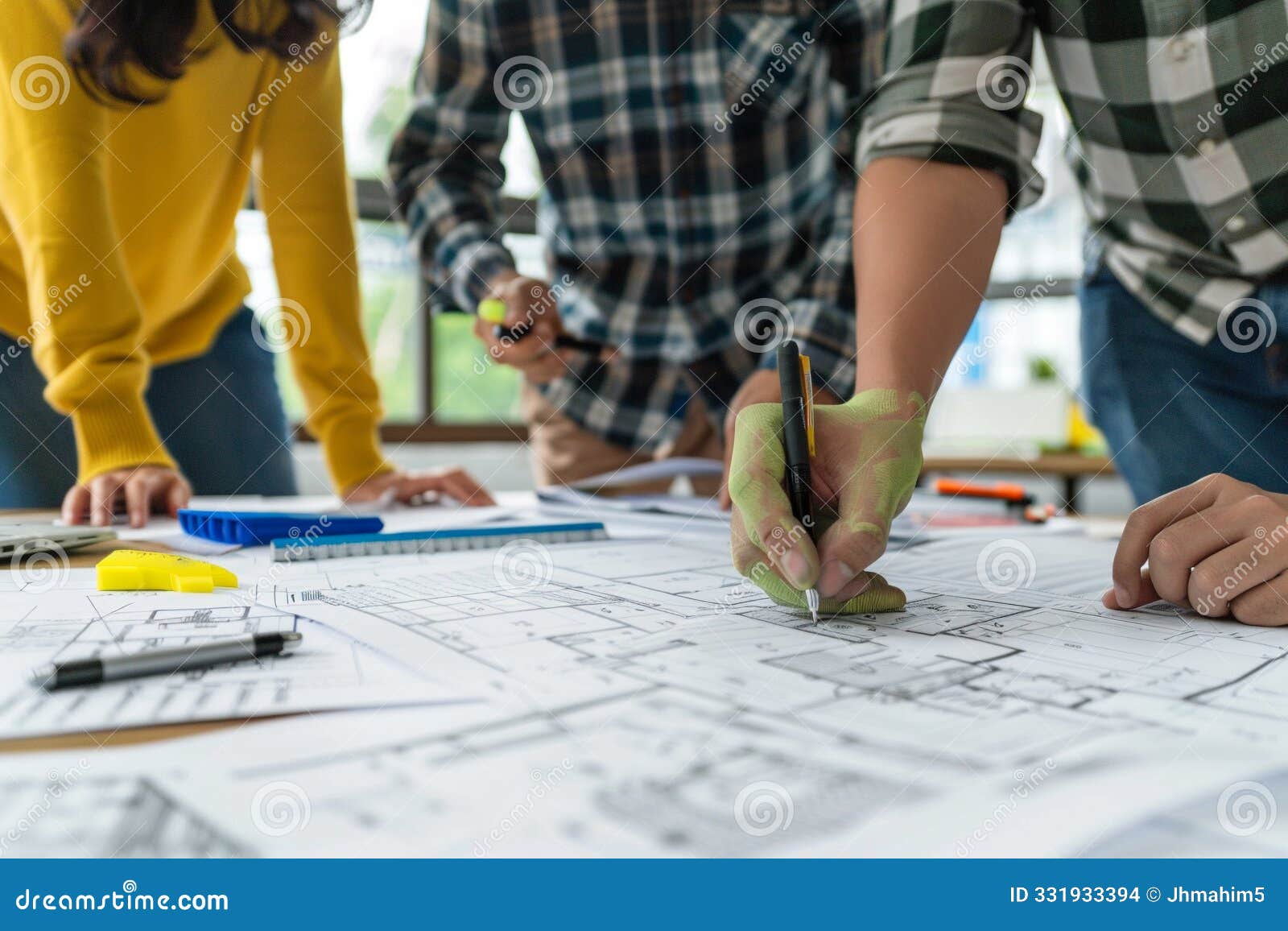 Teamwork and Collaboration on Architectural Design Stock Illustration ...