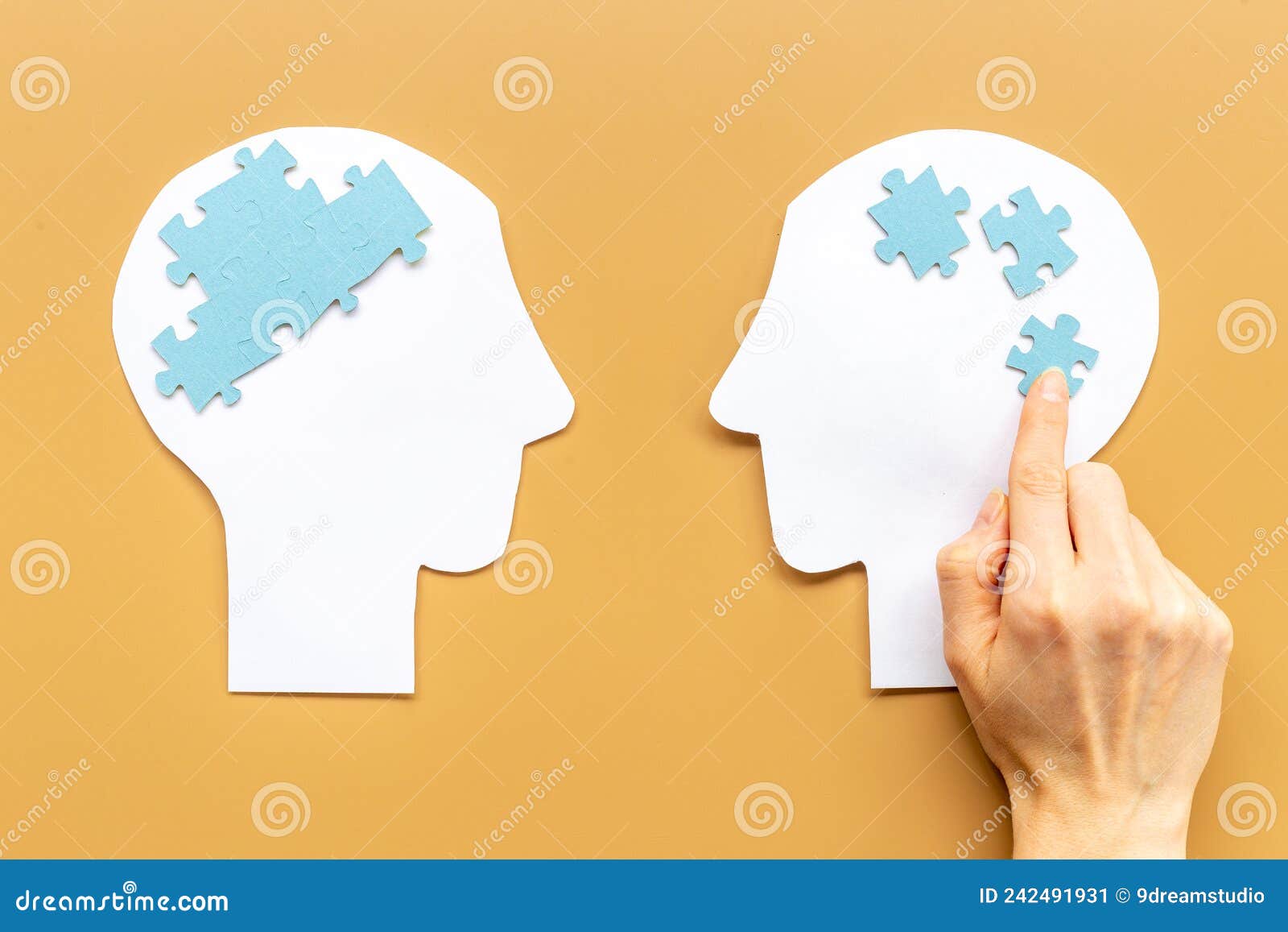 Teamwork Concept, Brain Storm. Communication between Two Paper Human ...