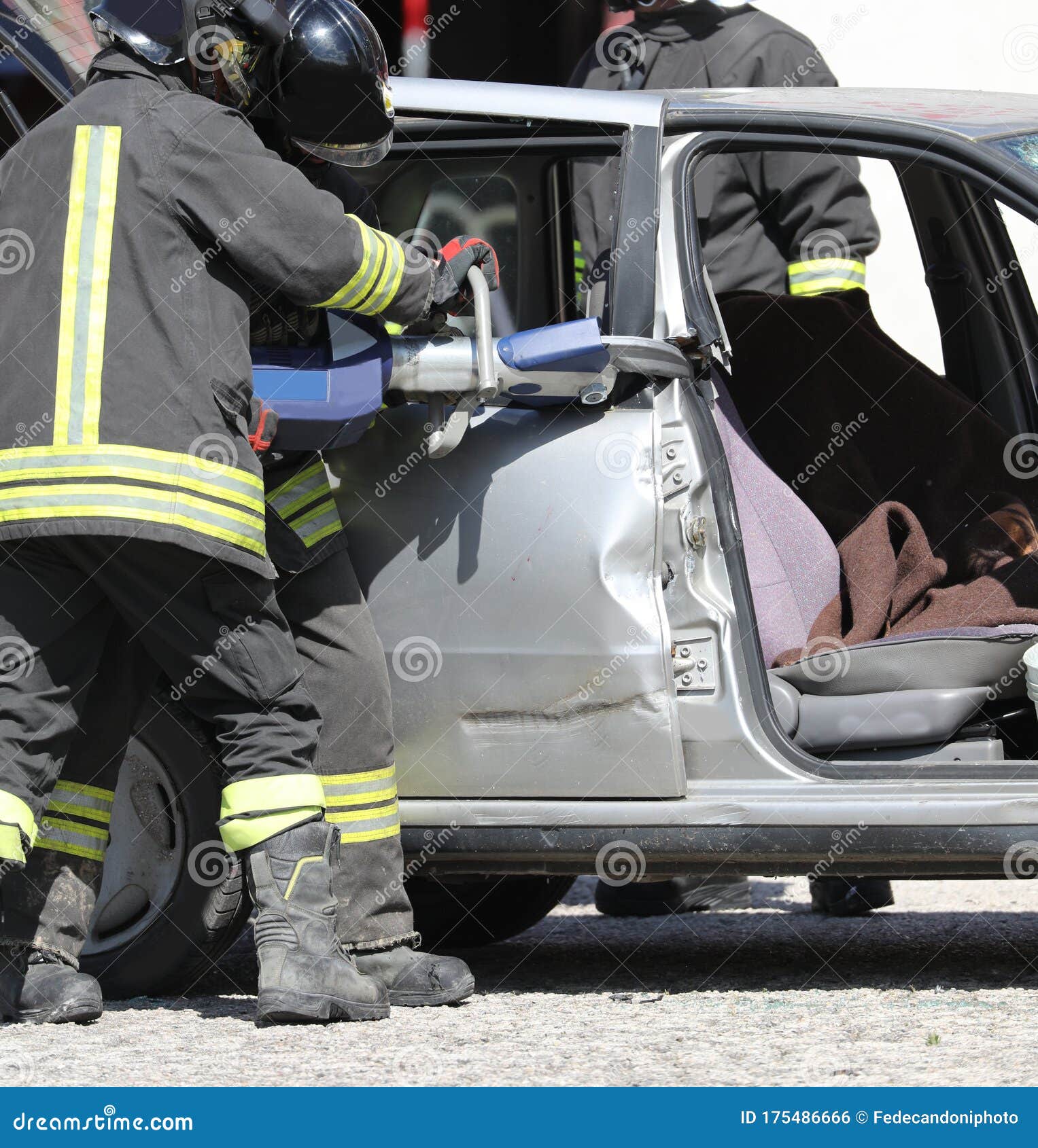 Teamwork of Firefighter S Opens the Damage Car with Shear after Stock ...