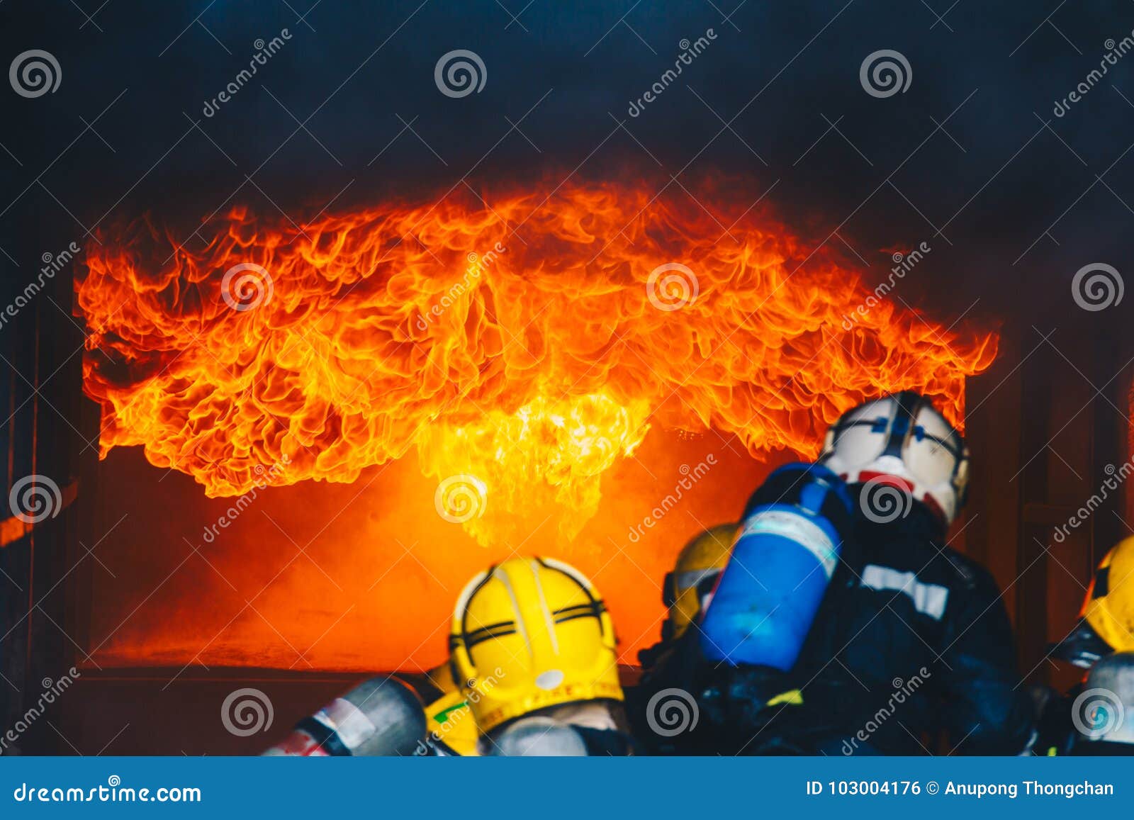 Teamwork of Firefighters Training Stock Photo - Image of heat, hero ...