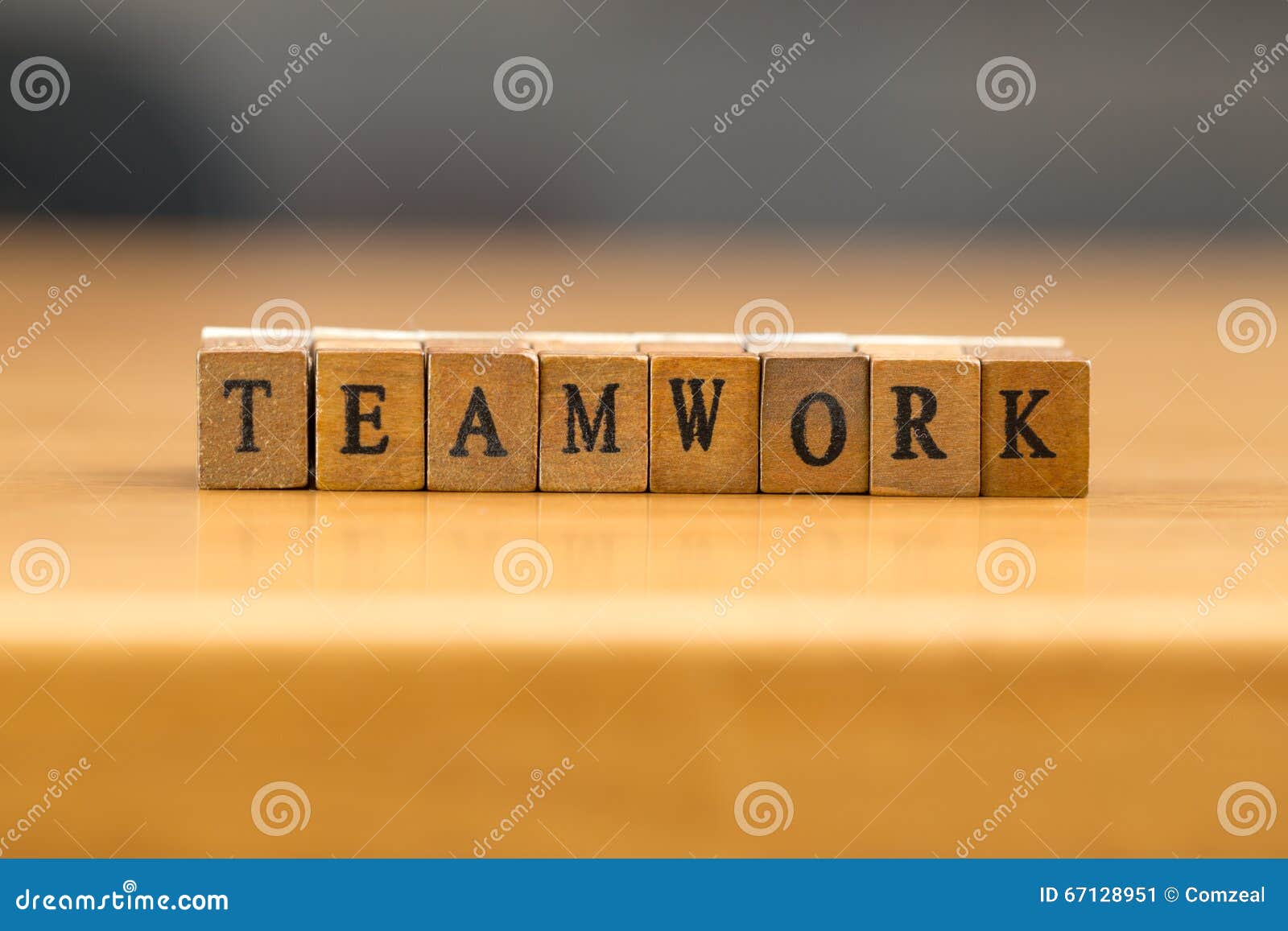 Teamwork Palavra Escrita No Bloco De Madeira Imagem de Stock - Imagem ...