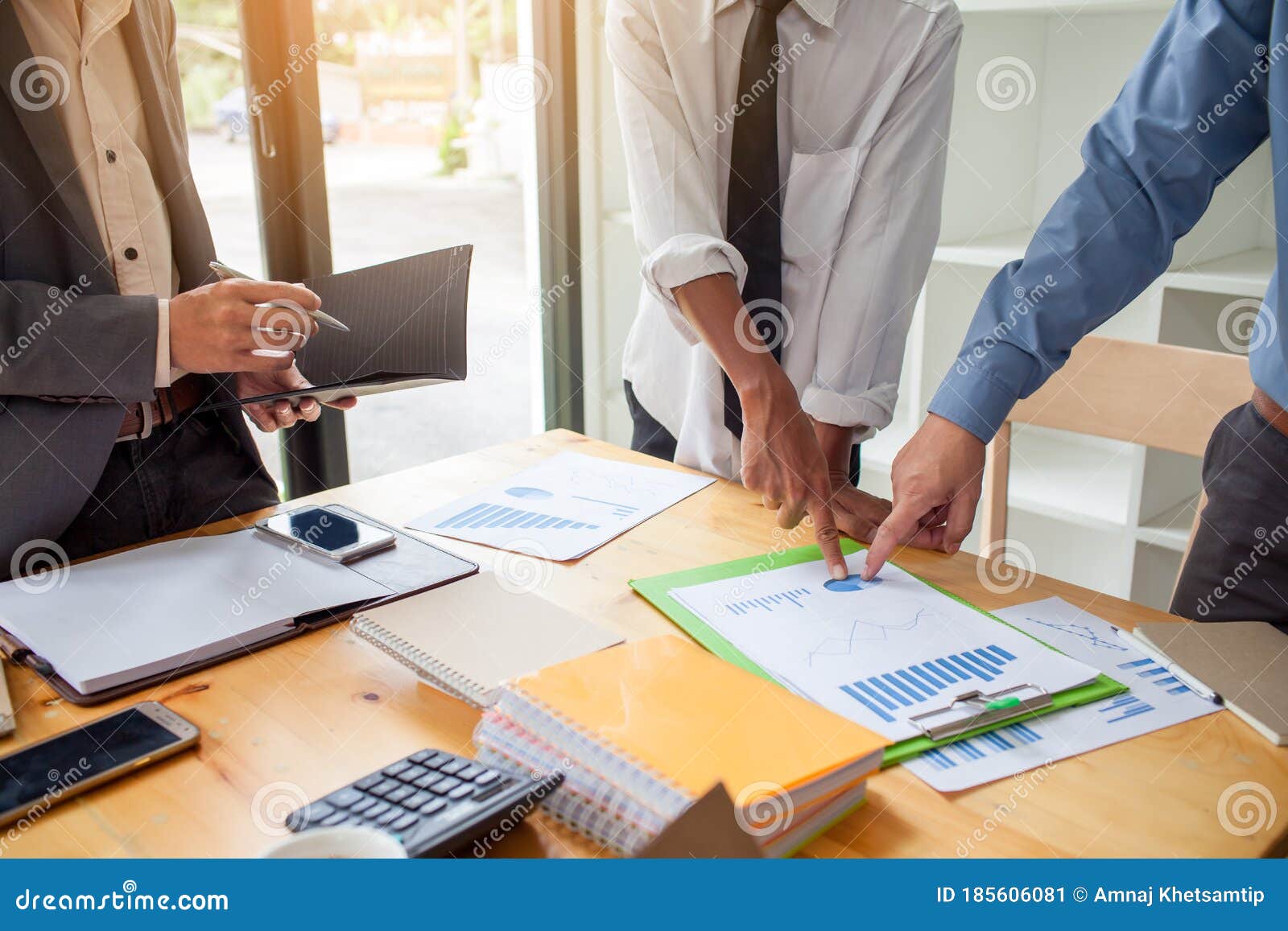 Teamwork Process, Business People Working in the Office Discussing ...