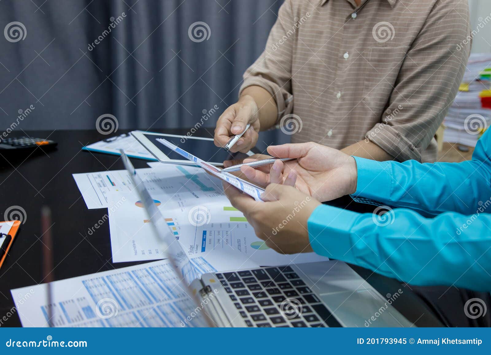 Teamwork Process, Business People Working in the Office Discussing ...