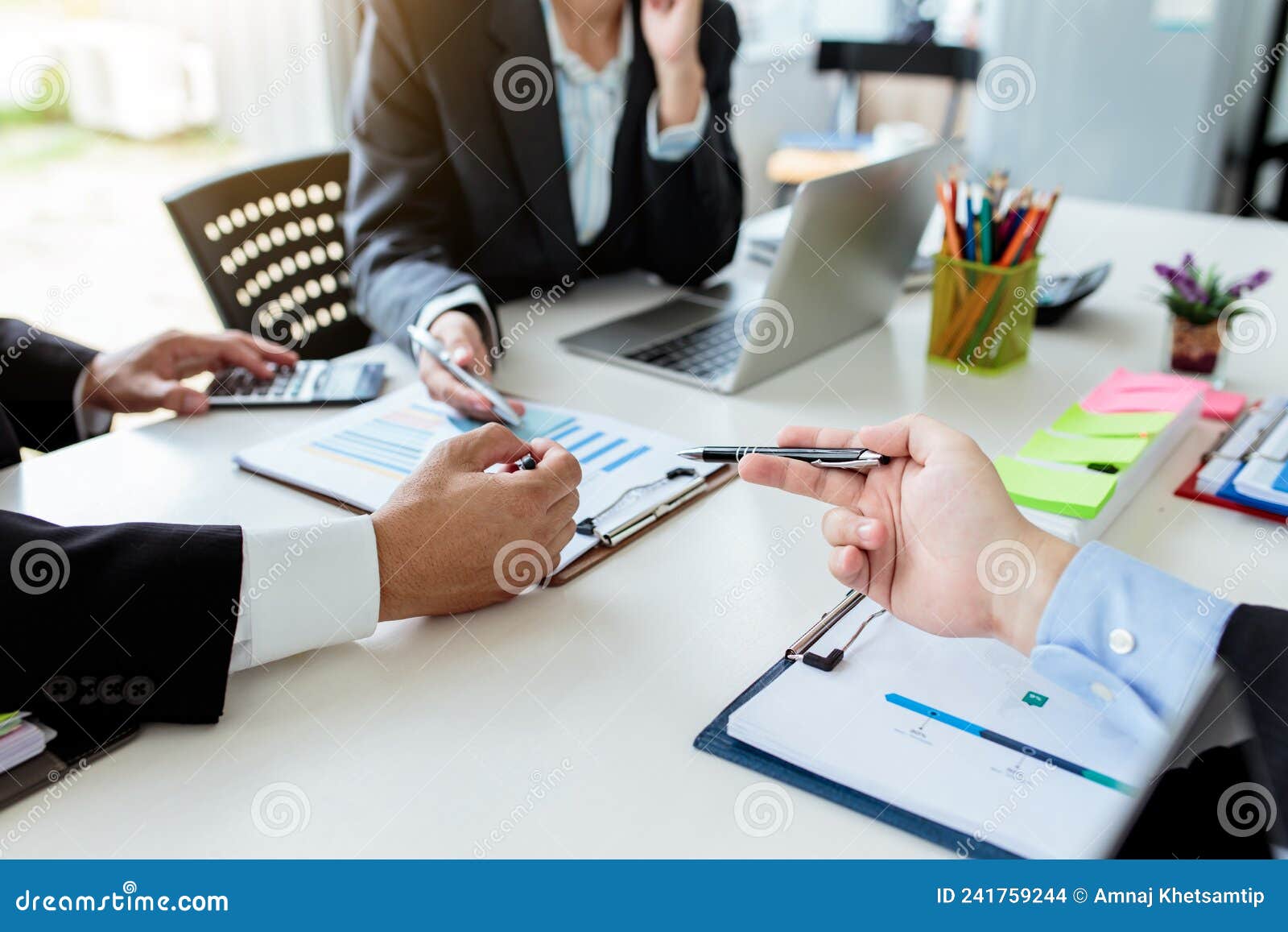 Teamwork Process, Business People Working in the Office Discussing ...