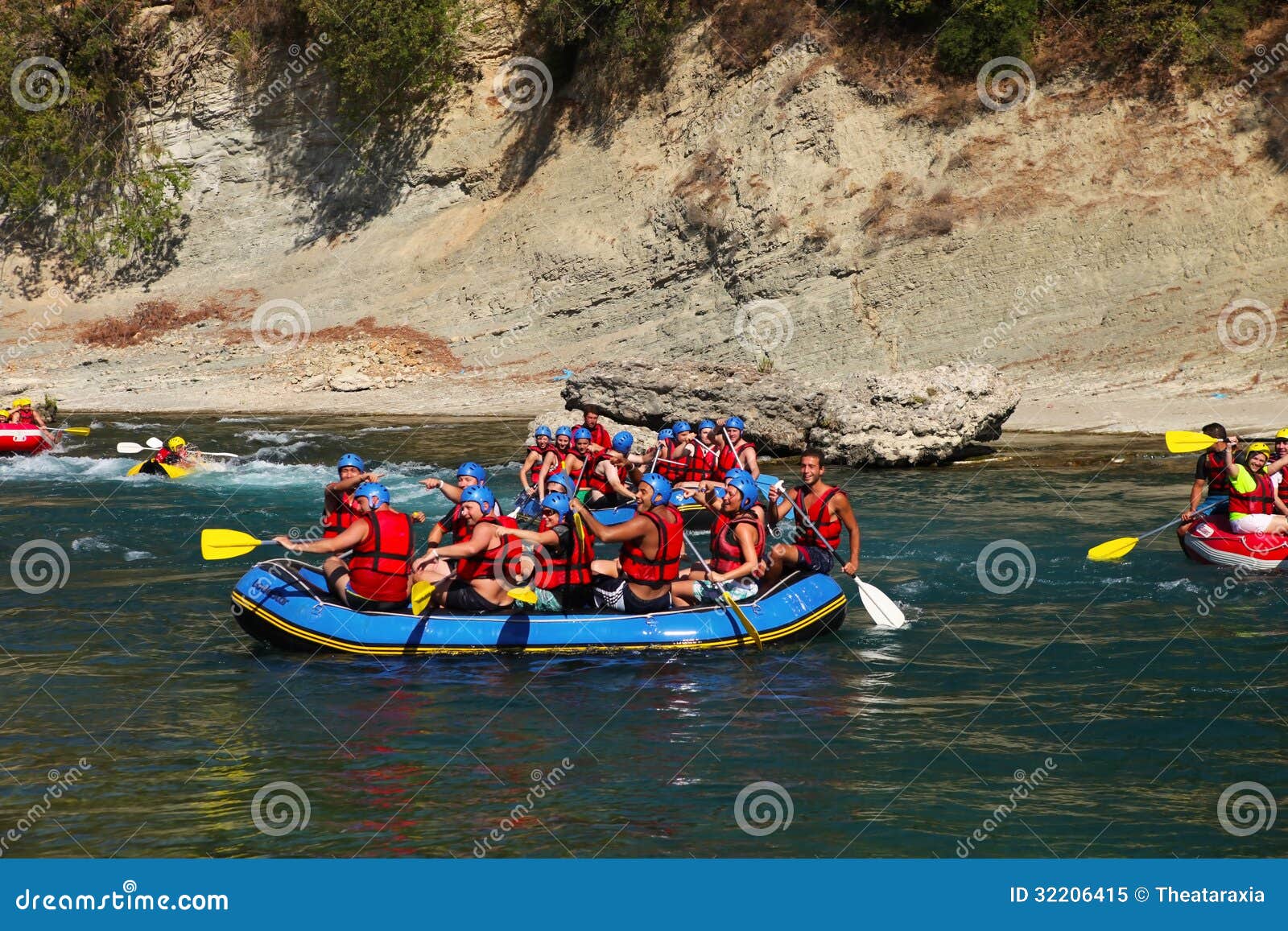 Teamwork Rafting editorial image. Image of outdoors, summer - 32206415