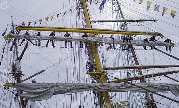 Teamwork on the ship editorial stock photo. Image of slacken - 32563153