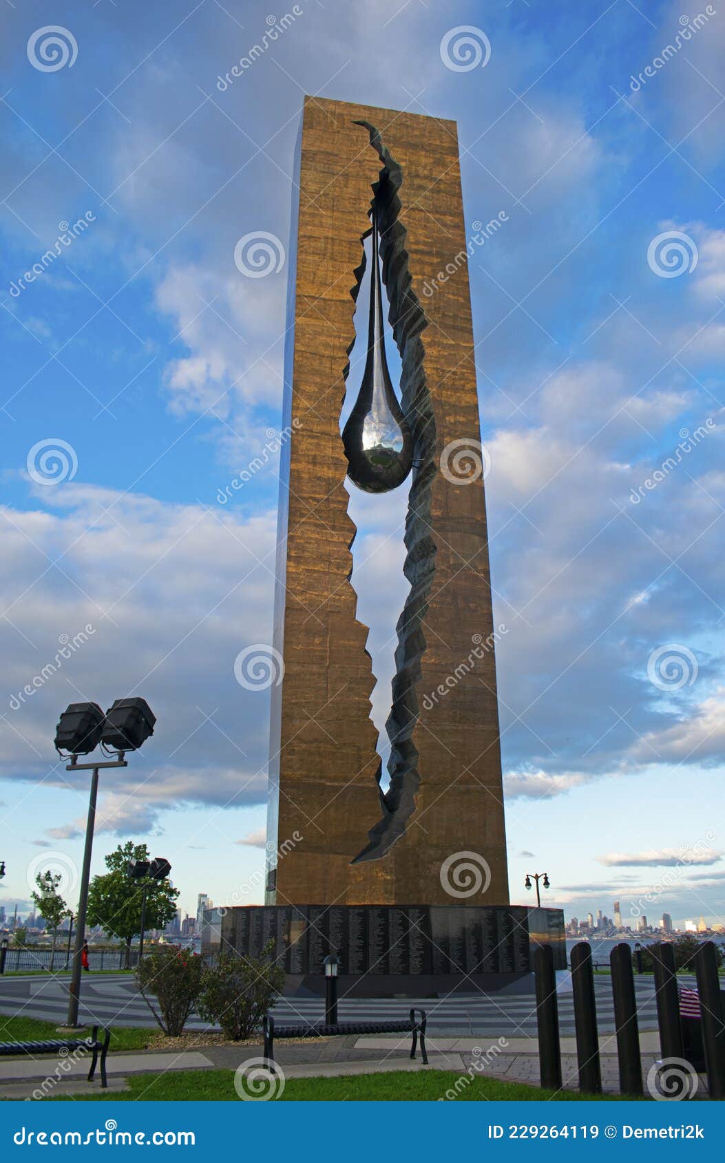 Tear Drop Memorial Sculpture -03 Editorial Stock Image - Image of gift ...