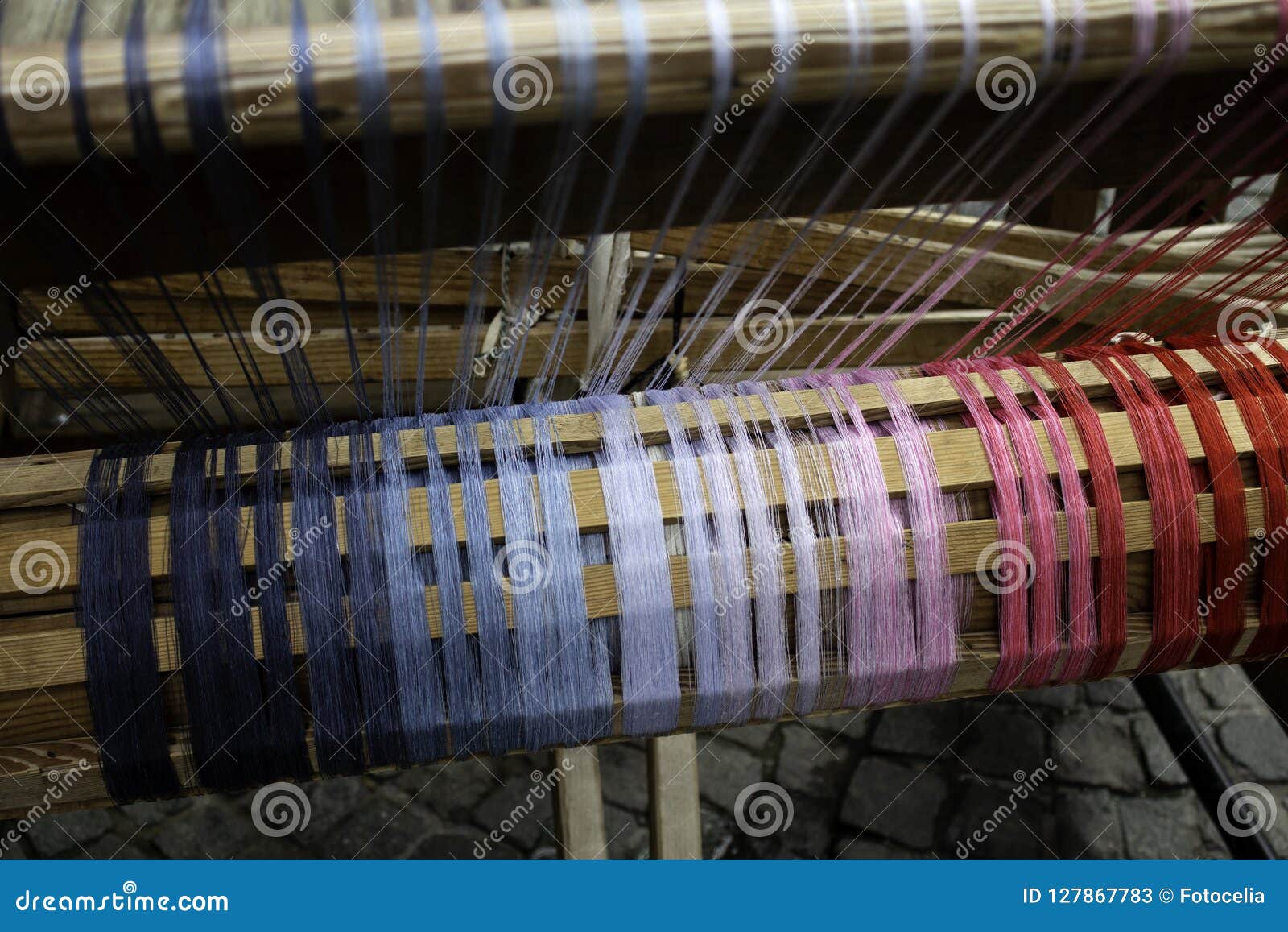 Teares das linhas imagem de stock. Imagem de tailandês - 127867783