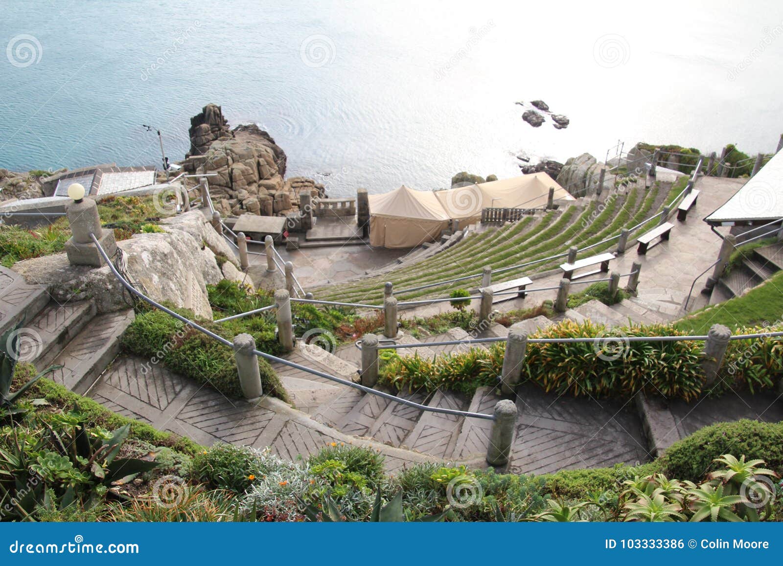 Teatro de Minack foto editorial. Imagen de etapa, aire - 103333386