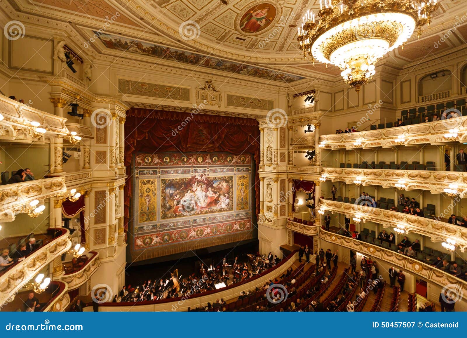 Teatro Dell'opera Di Dresda Dell'interno Fotografia Editoriale ...
