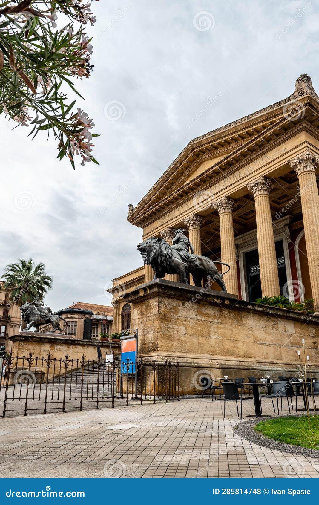 Teatro Massimo, Opera House in Palermo Stock Photo - Image of ...