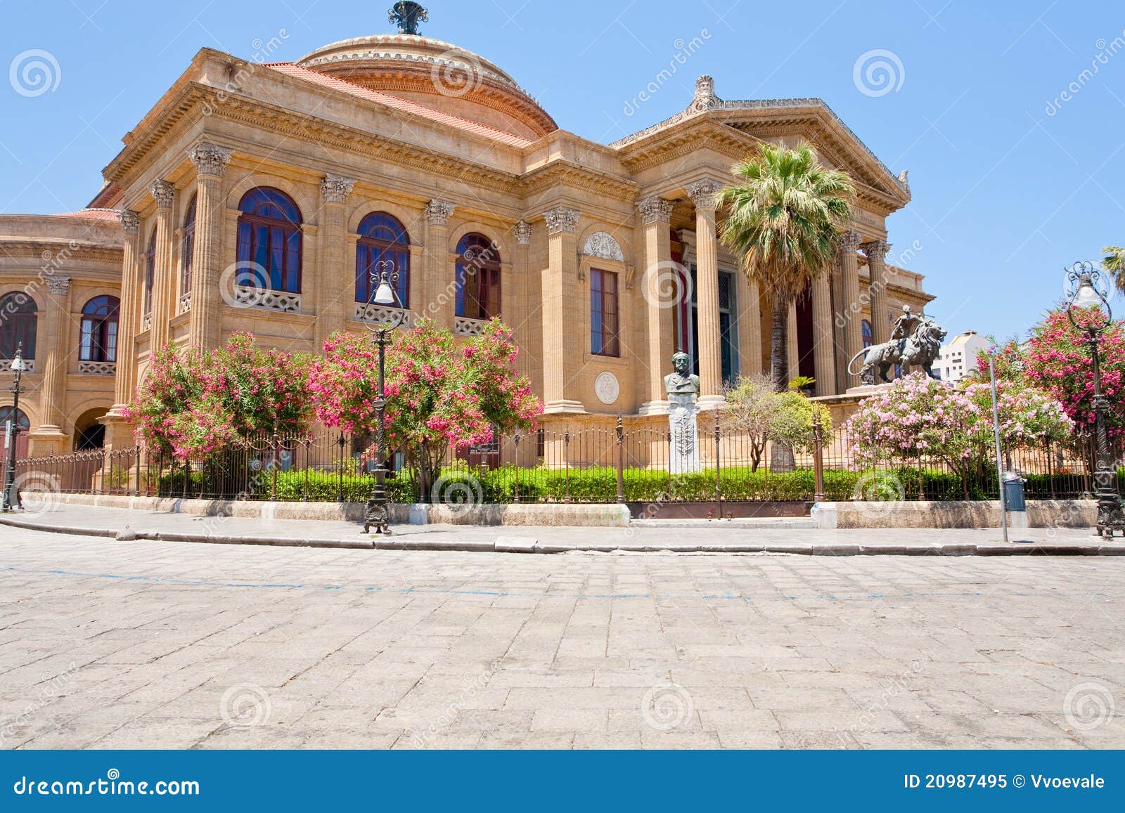 Teatro Massimo - Opera House in Palermo, Sicily Stock Image - Image of ...