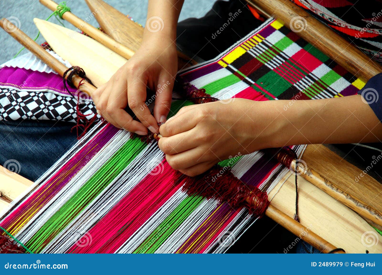 Tecelagem imagem de stock. Imagem de produto, esquerda - 2489979