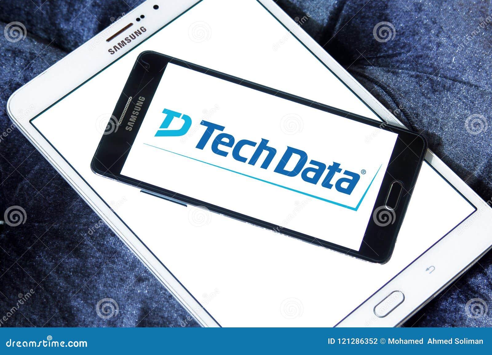 Tech Data company logo editorial photography. Image of electronics ...