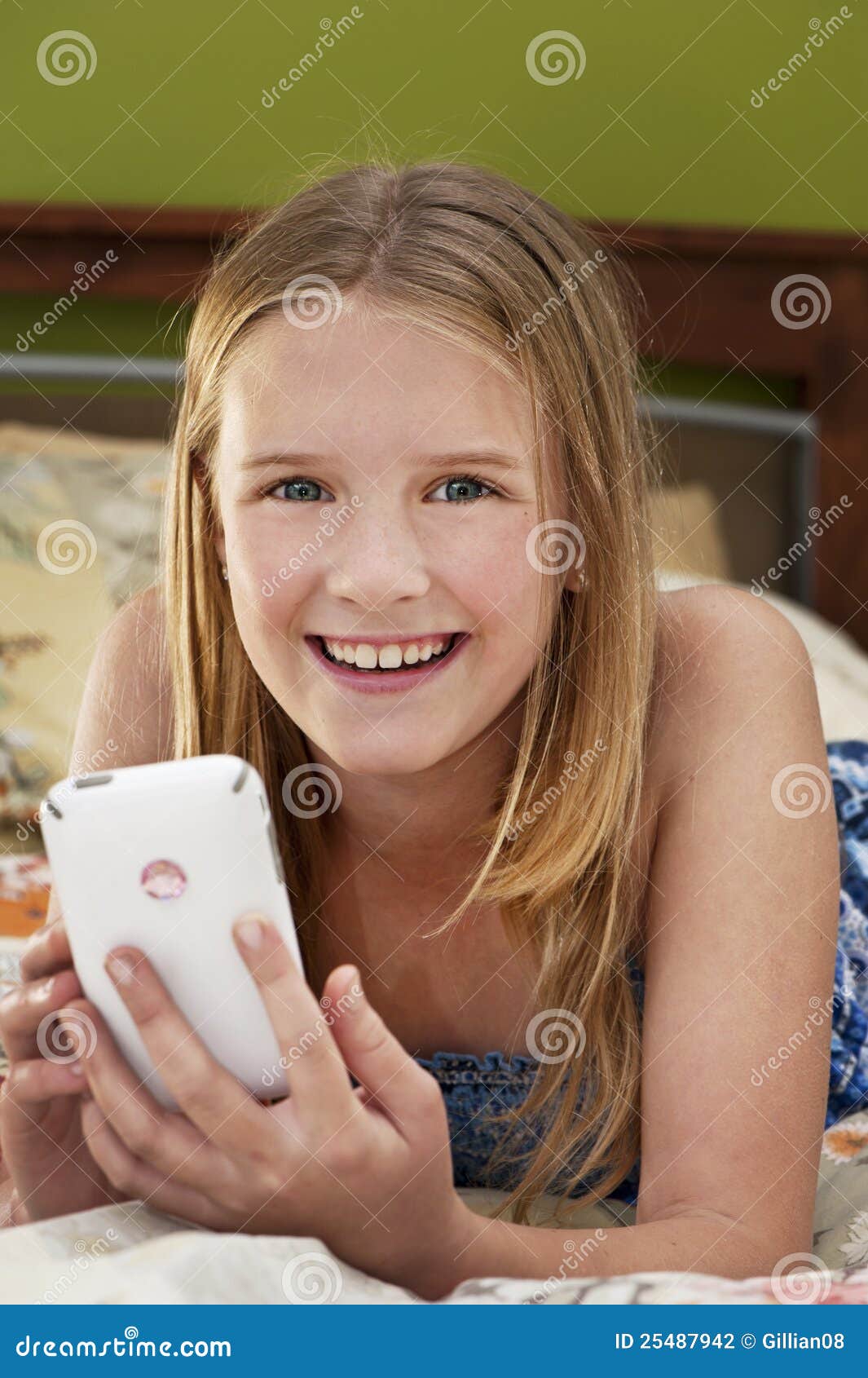 Tech girl, smiling stock photo. Image of cellphone, vertical - 25487942