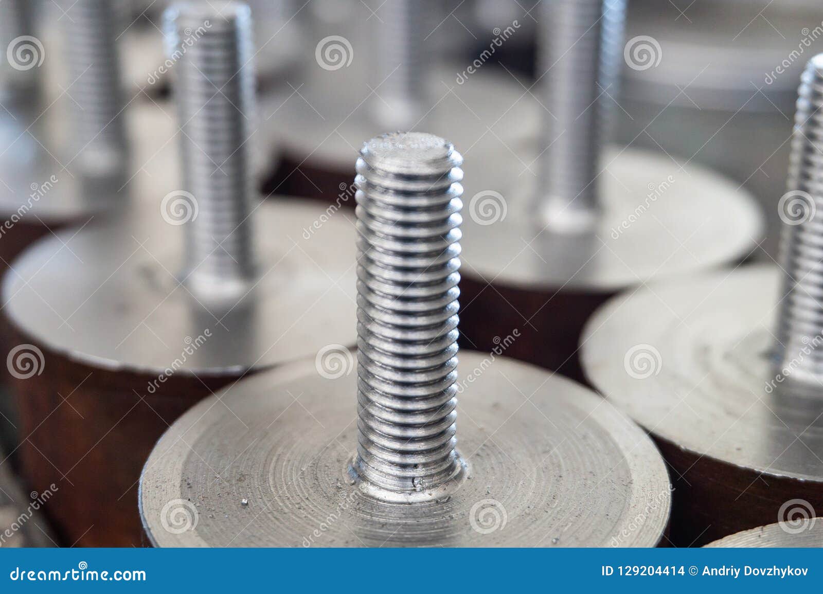 Technical Details with Threaded Connection, after Turning on a Rack in ...