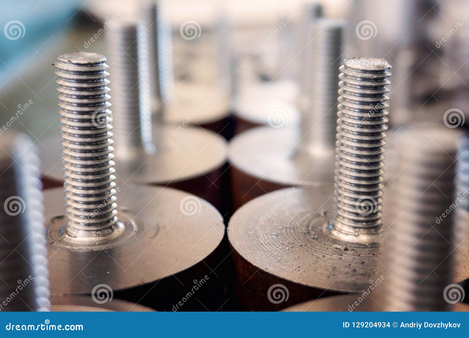 Technical Details with Threaded Connection, after Turning on a Rack in ...