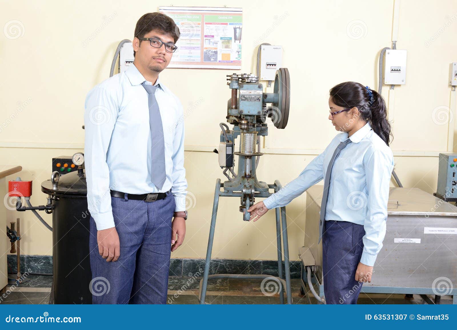 Technical Experiment editorial photography. Image of laboratory - 63531307