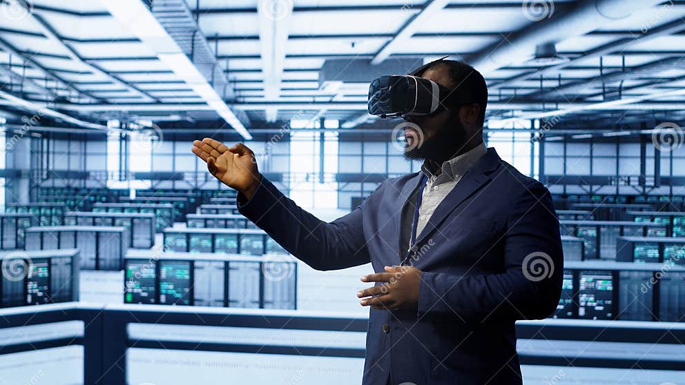 Technician in Data Center Using VR Headset To Optimize Servers Performance Stock Image - Image ...