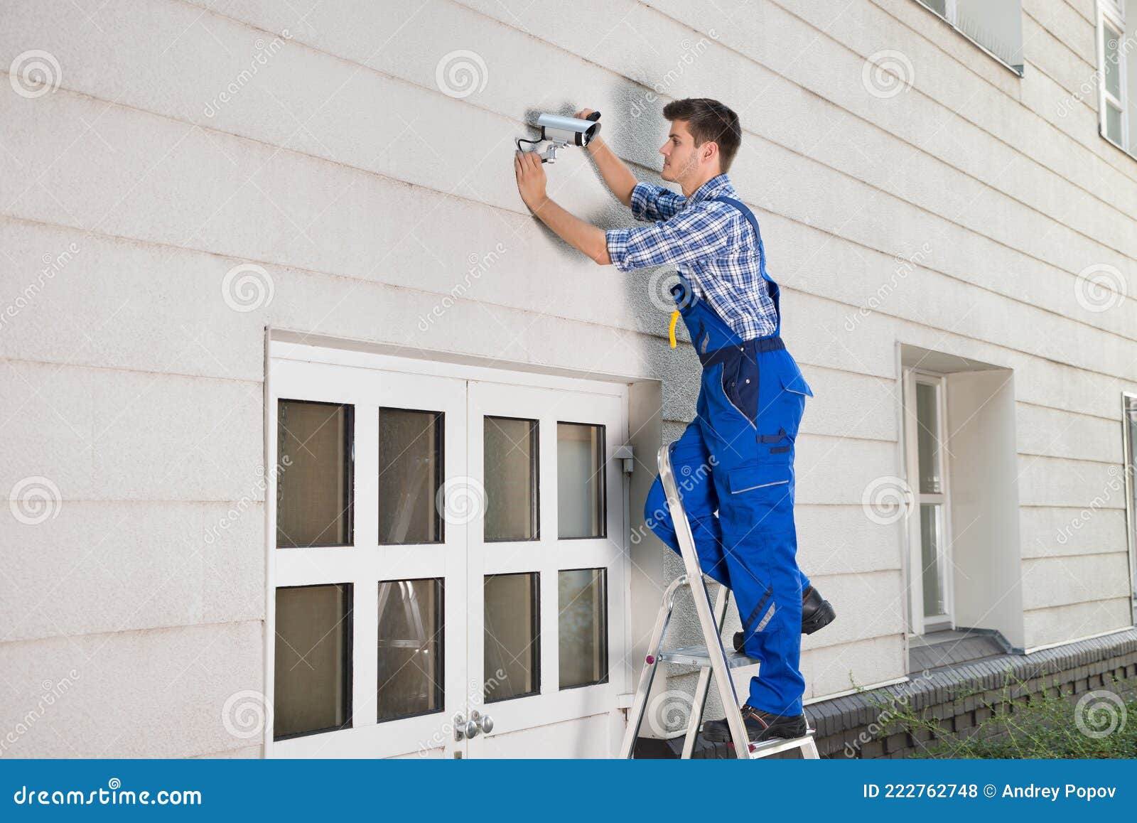 Technician Fixing Cctv Camera on Wall Stock Photo - Image of handsome ...