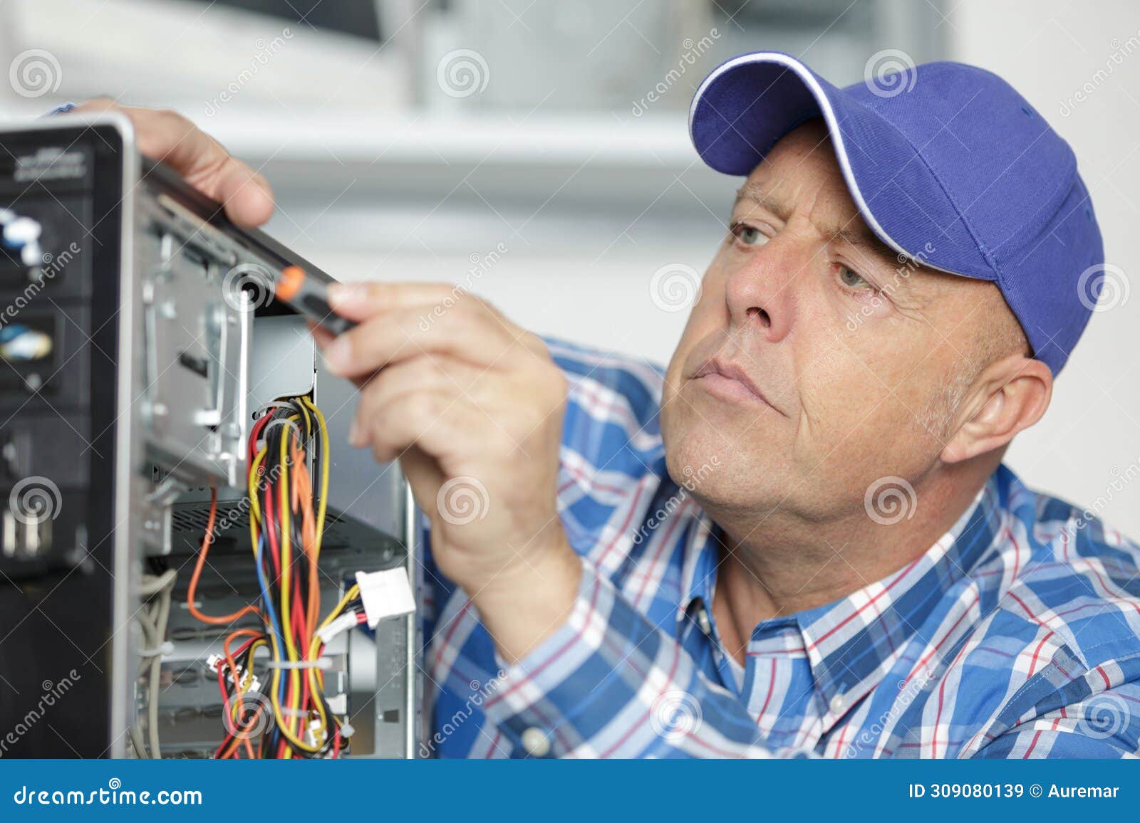 Technician fixing pc stock image. Image of center, electronics - 309080139